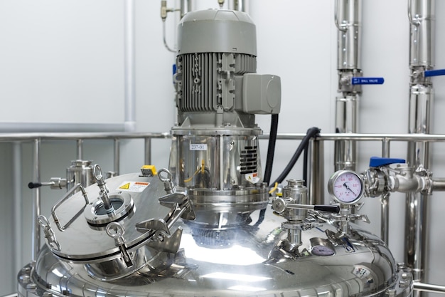 ¿Cómo se Clasifican los Reactores?