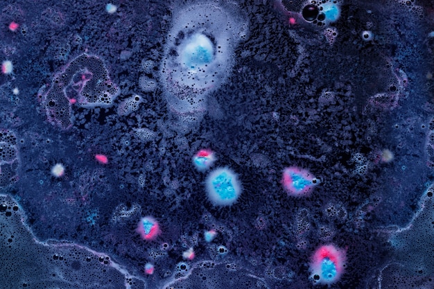 Descubrimiento de las Partículas Subatómicas: ¿Cómo y Quién?