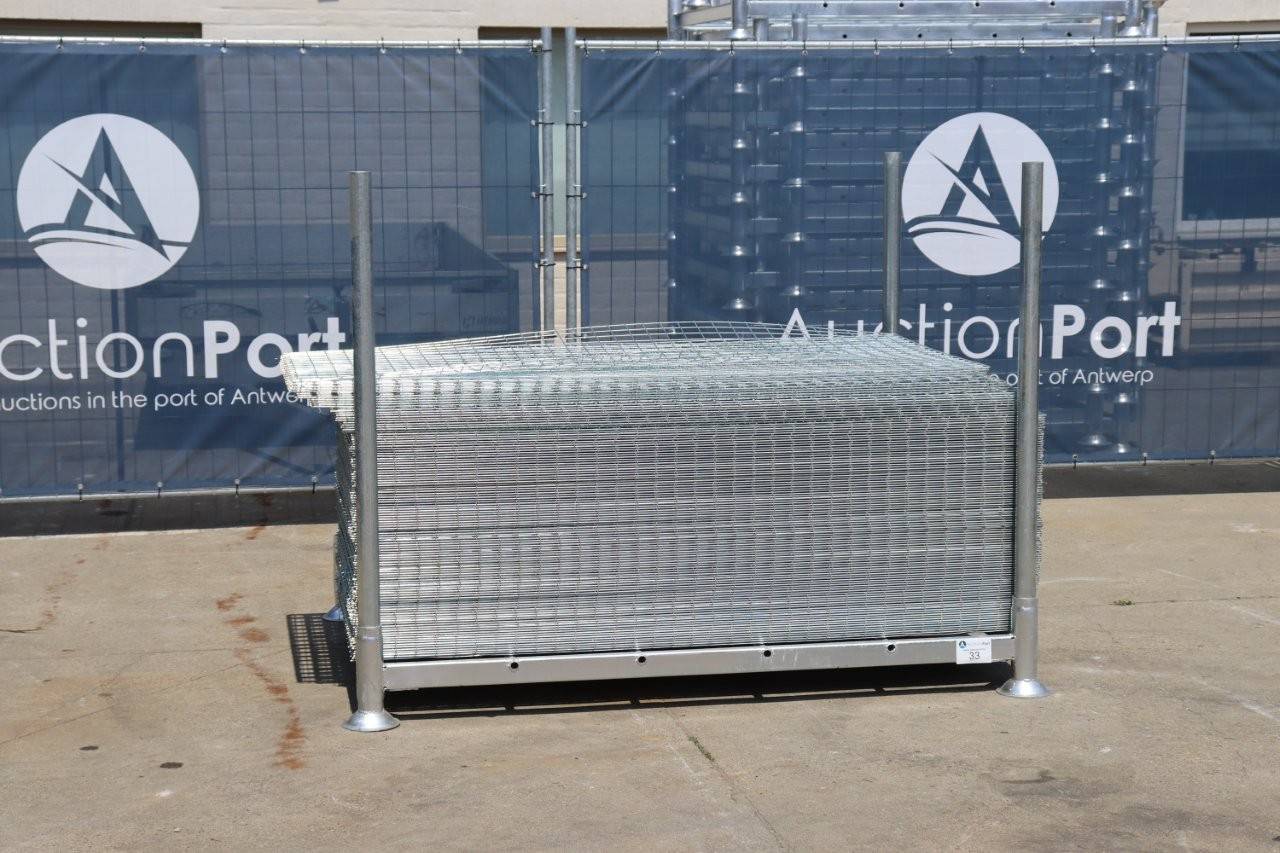 Lot of Wire Mesh Mats 230 Pieces | AuctionPort