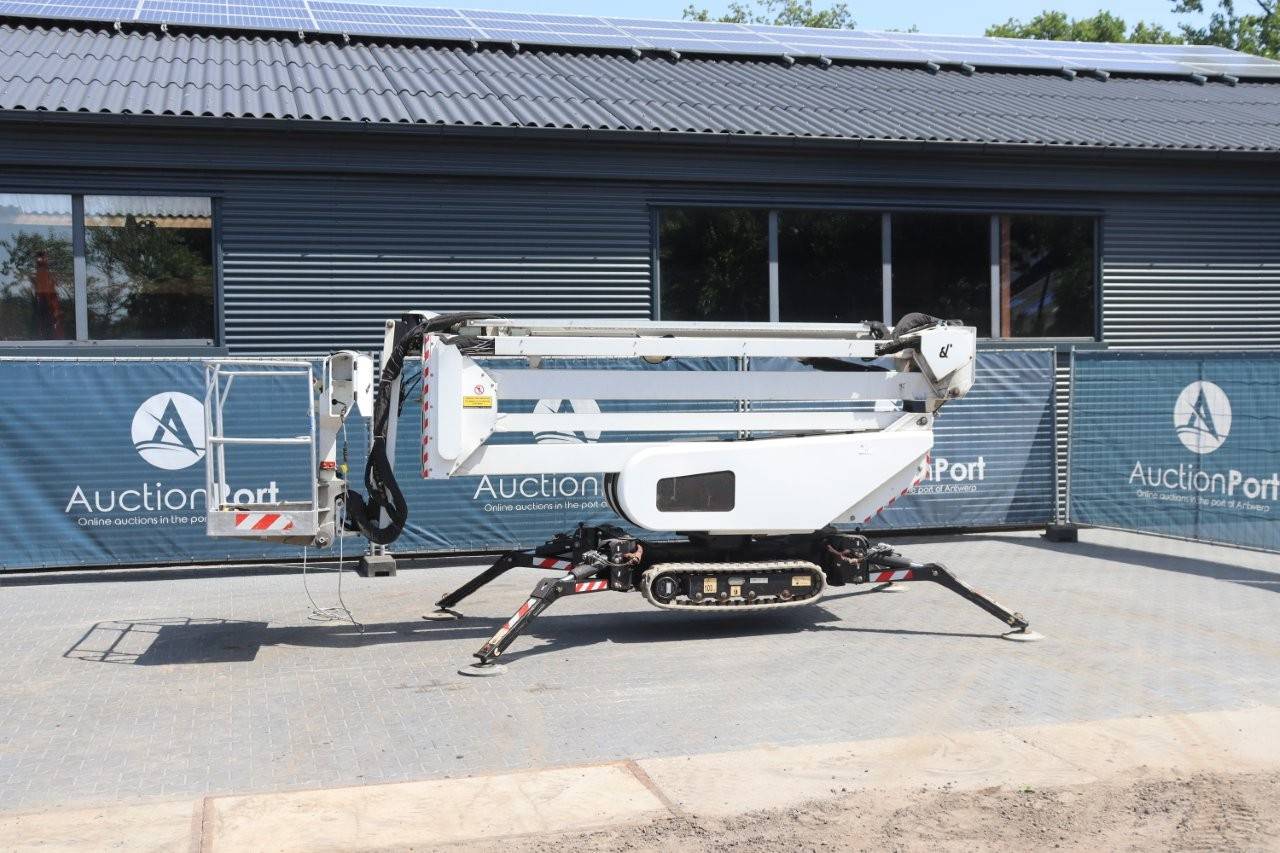 Articulating boom lift Oil&Steel Octopussy 1800 EVO 2010