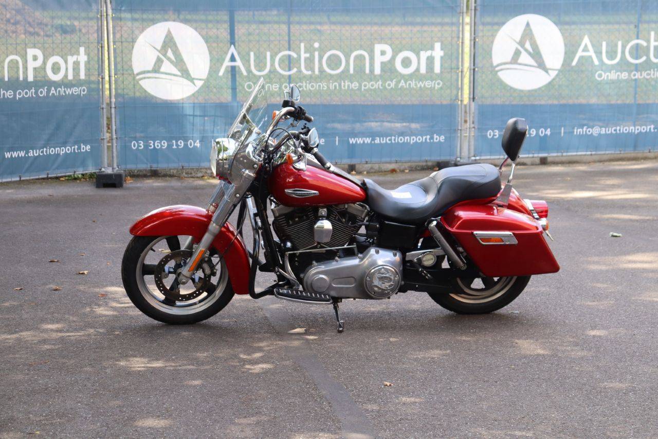 Harley-Davidson Dyna Switchback Gasoline 2012 | AuctionPort