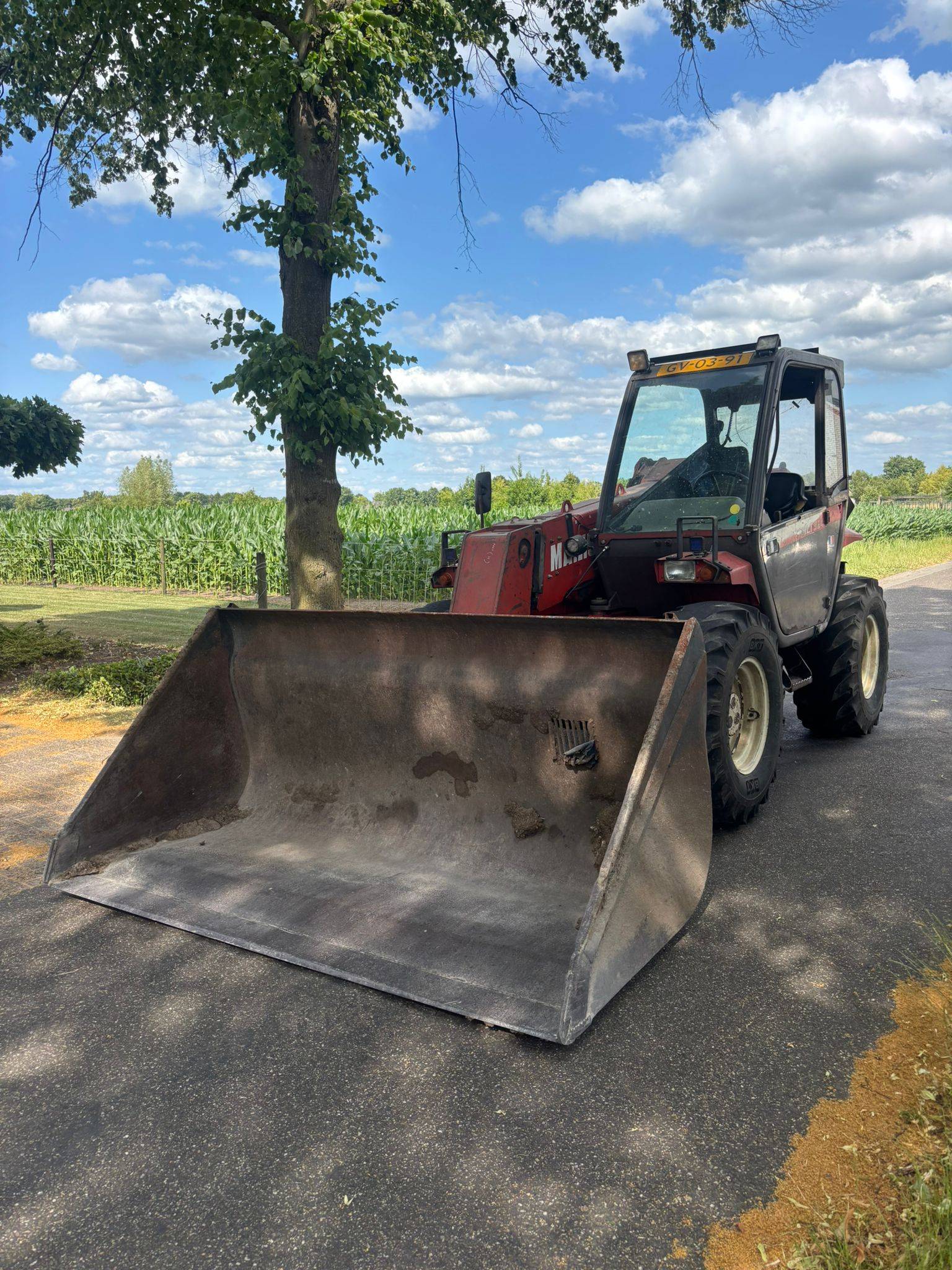 Verreiker Manitou MLT 524 Diesel 2400kg 5.2m 1997 | Auctionport