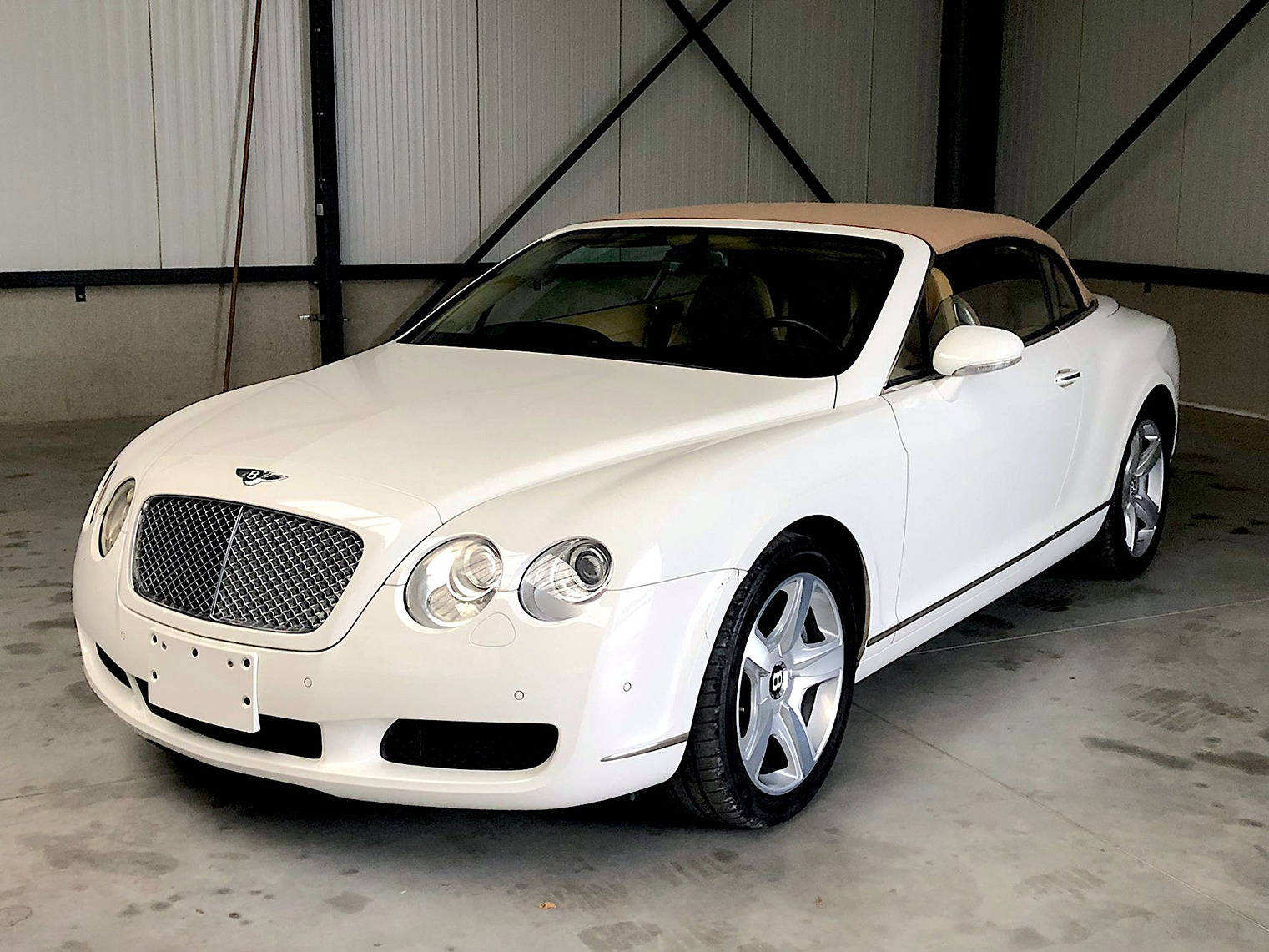 Bentley Continental GTC enchère | AuctionPort