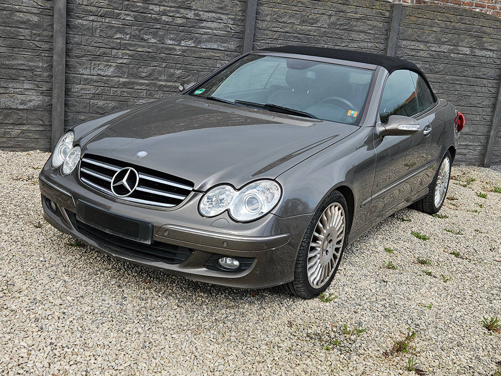 Mercedes-Benz CLK Cabrio 320 CDI endommagée (marge) enchère