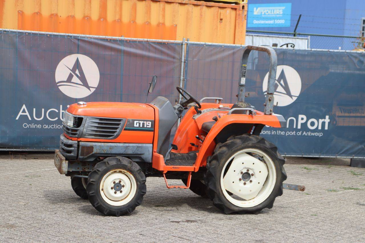 Minitractor Kubota GT19 Diesel veiling | AuctionPort