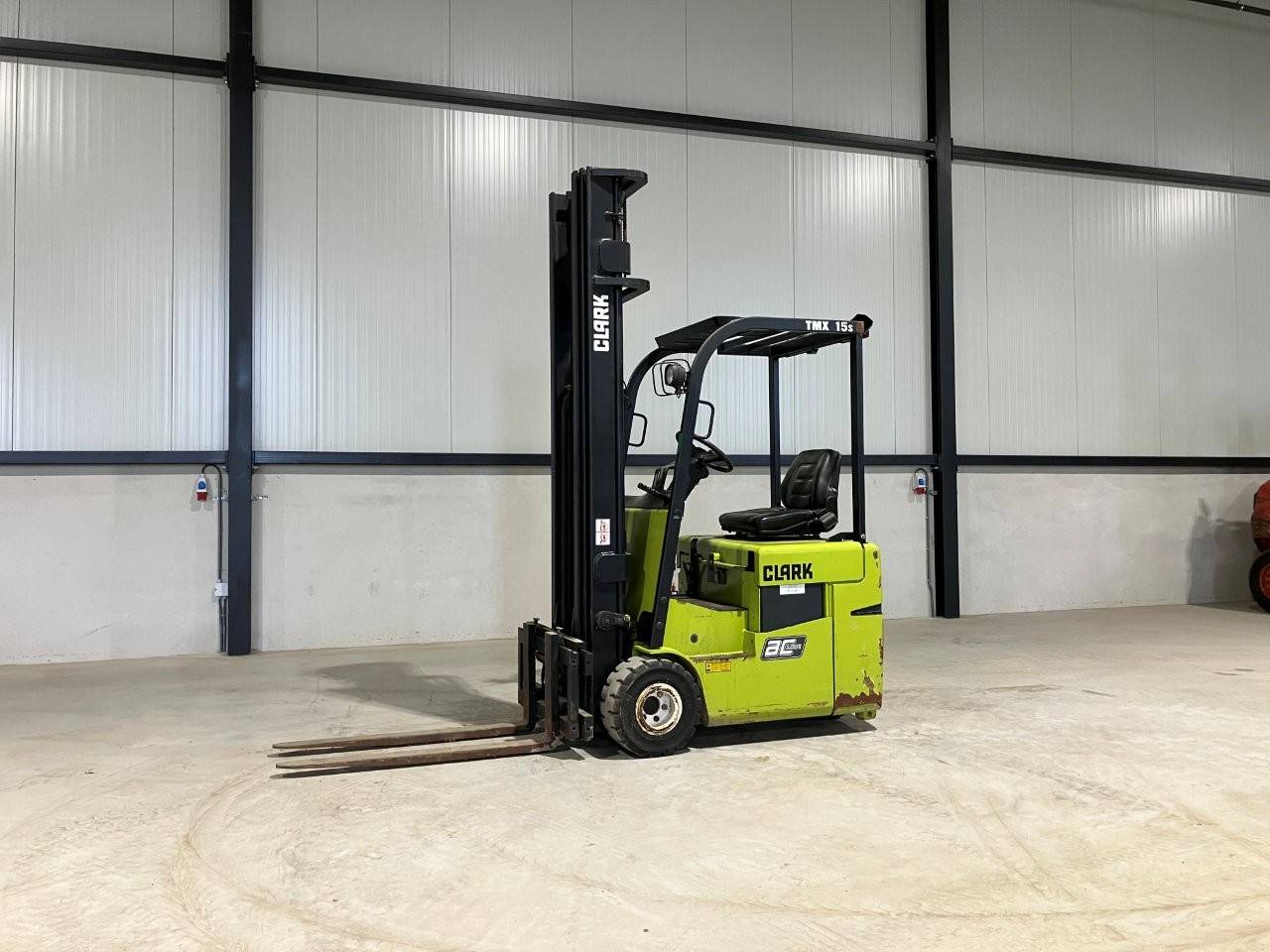 Heftruck Clark TMX15S Elektrisch 1500kg 2006 | Auctionport