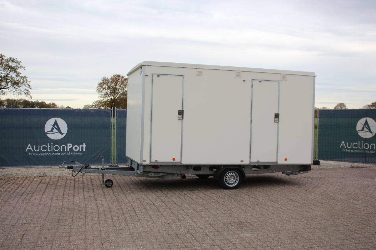 Gesloten aanhangwagen SCANVOGN BAD/TOILET VOGN 2013 | Auctionport