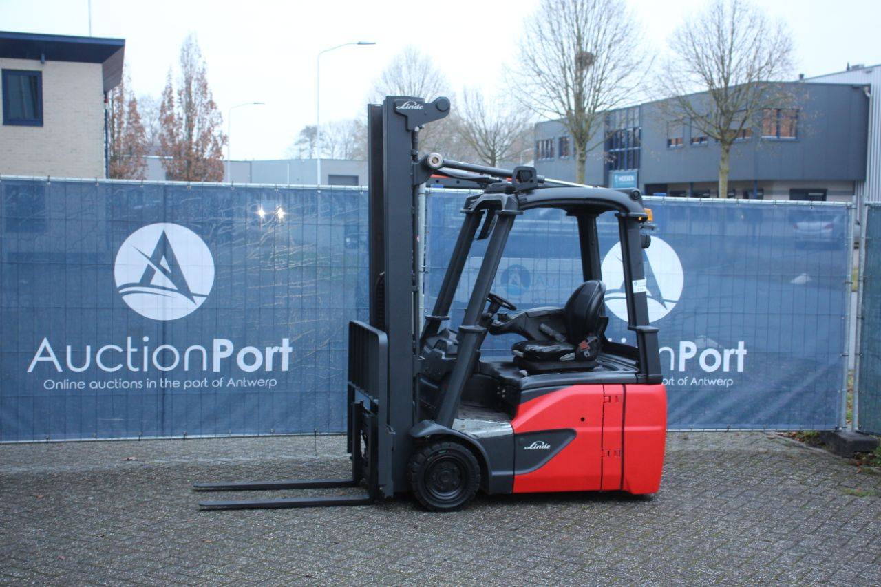 Chariot élévateur Linde E16C-02 électrique 1600 kg 7 m 2017 en...