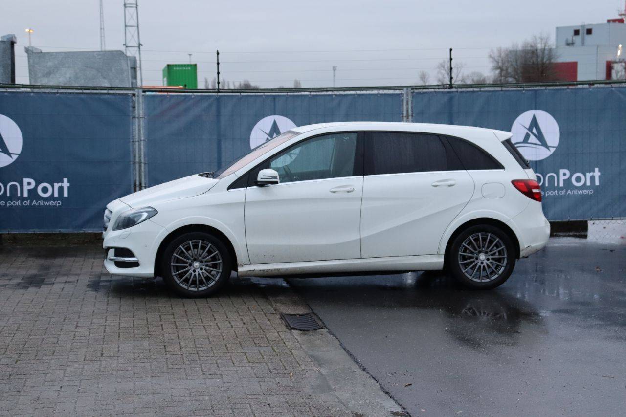 Personenauto Mercedes-Benz B250e Elektrisch 180pk 2016 (Marge)...