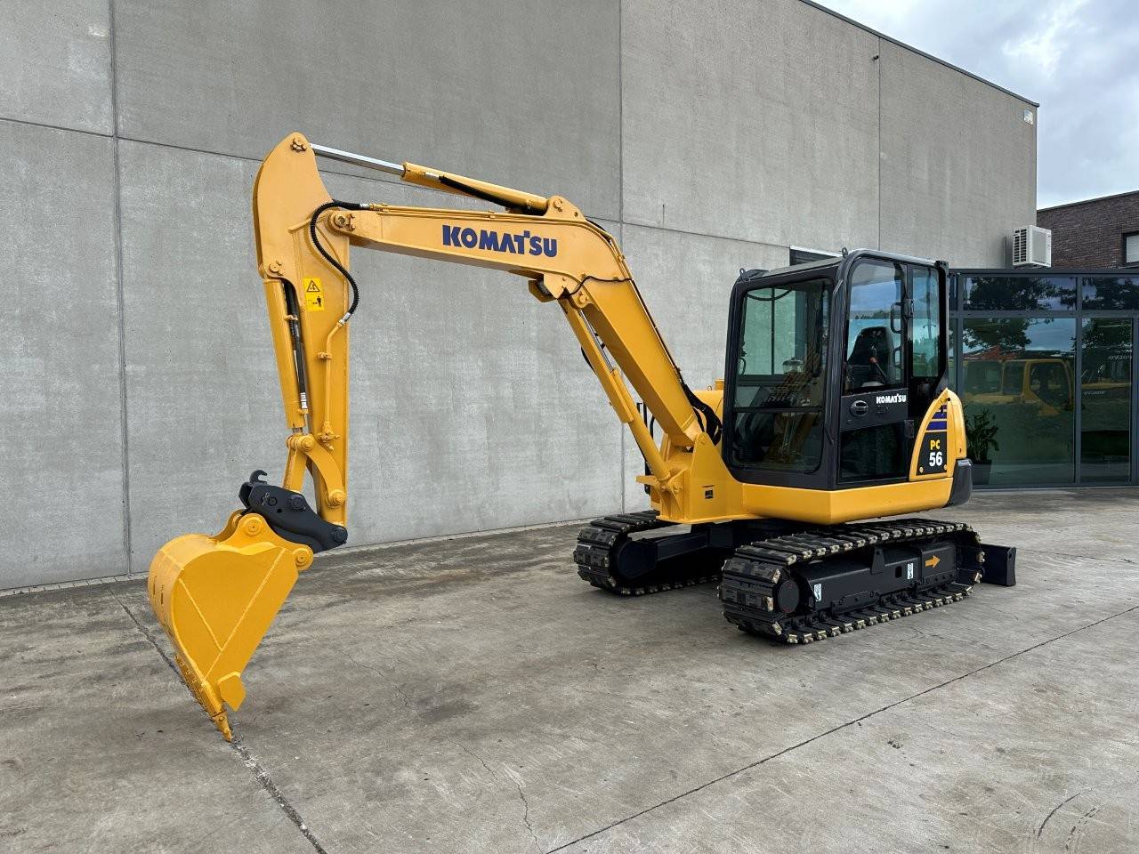 Rupsgraafmachine Komatsu PC56-7 Diesel 2015 veiling | AuctionPort
