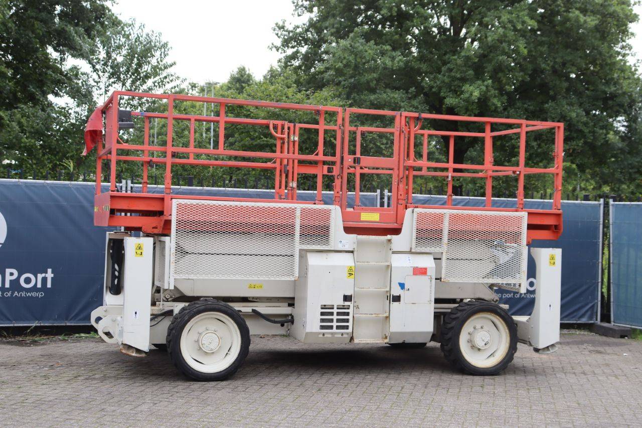 Scissor lift Genie GS-3390 Diesel 12m 2012 | AuctionPort