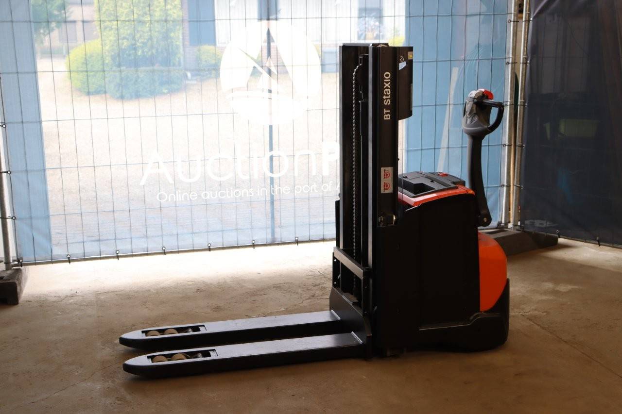 Stacker Toyota SWE200D Electric 1000kg 2.1m 2019 | AuctionPort