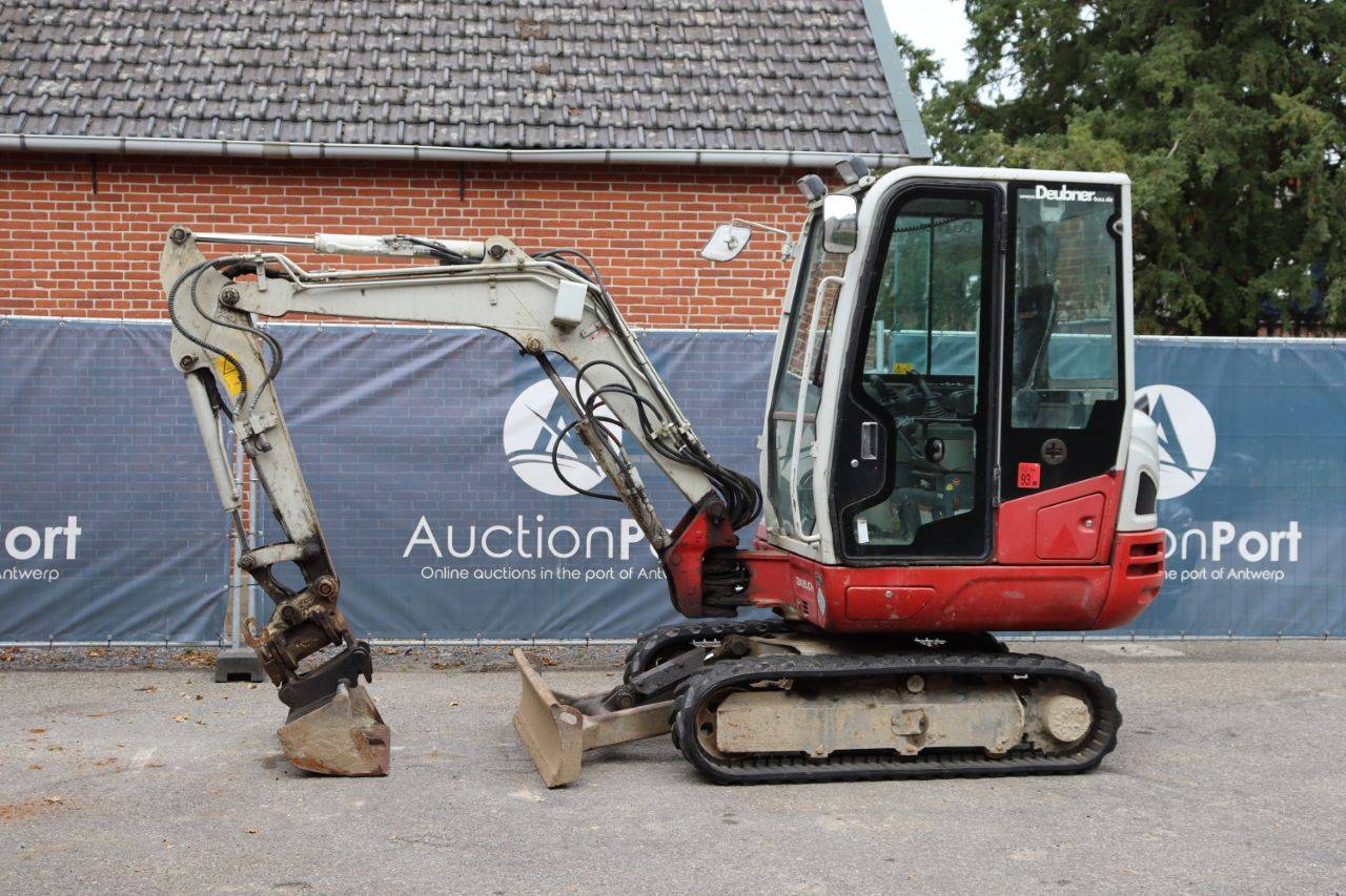 Crawler excavator Takeuchi TB230 Diesel 180.2kW 2017 | Auction...