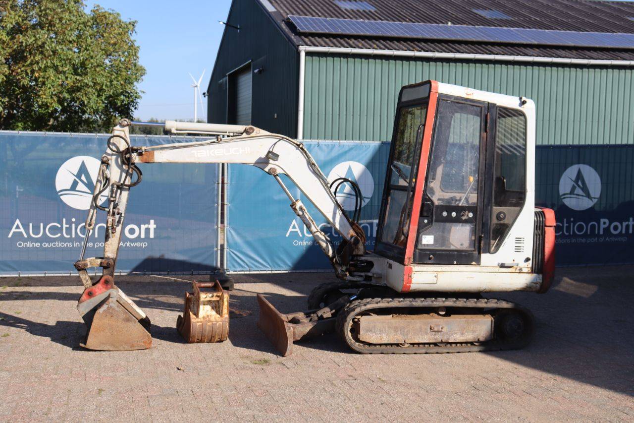 Rupsgraafmachine Takeuchi TB025 Diesel 26pk | Auctionport
