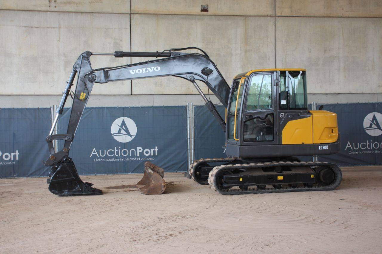 Pelle sur chenilles Volvo EC80D Diesel 42 kW 2017 enchère | Au...