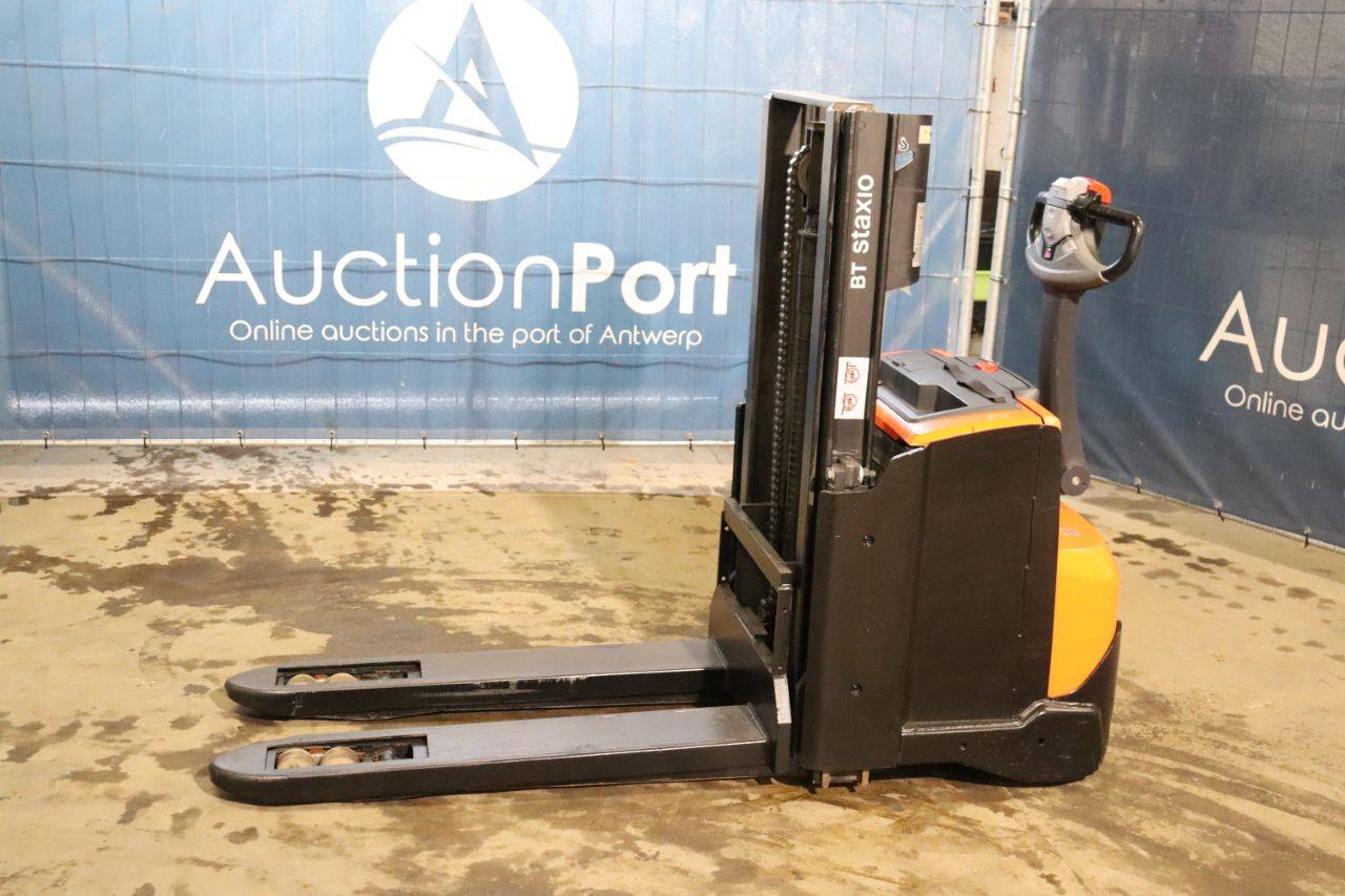Stacker Toyota SWE200D Electric 2000kg 2018 | AuctionPort