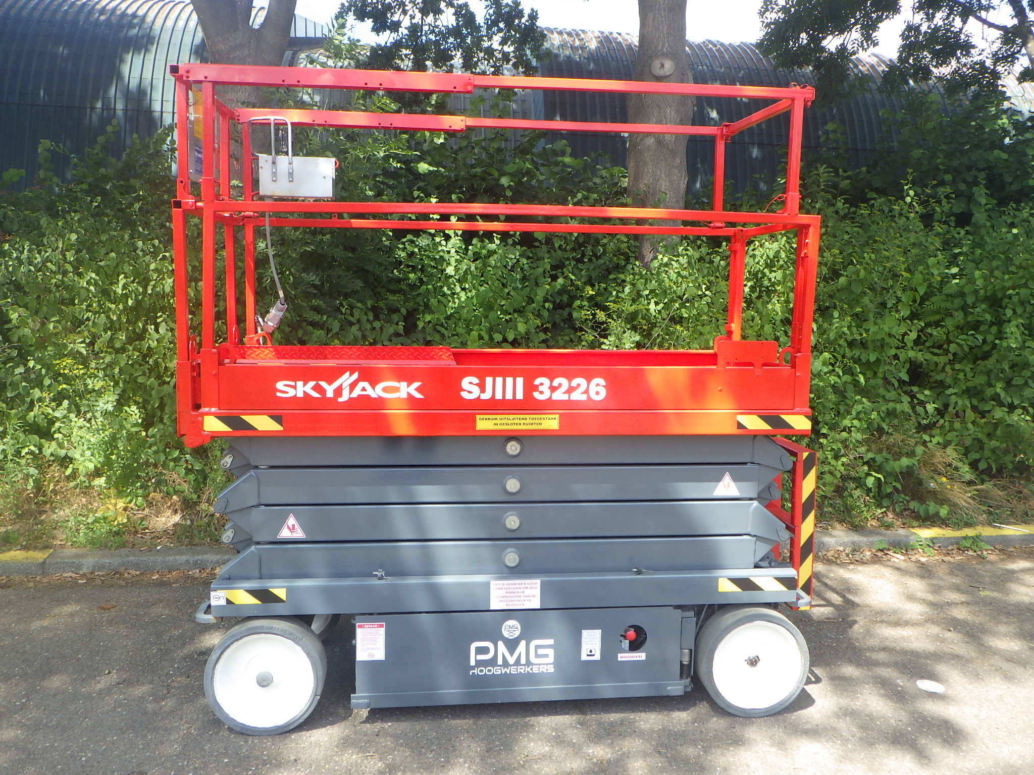 Scissor lift Skyjack SJ3226 Electric 9.92m 2019 | AuctionPort