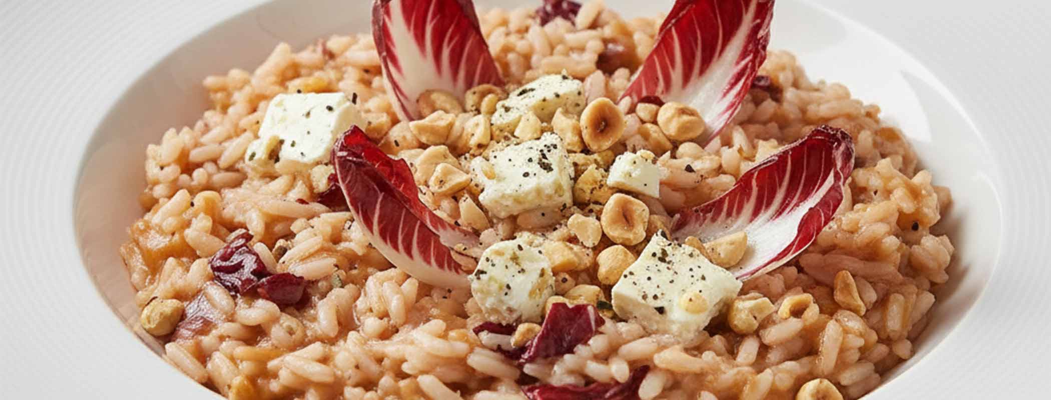Risotto al Radicchio Tardivo di Treviso, gorgonzola dolce e Nocciole ...