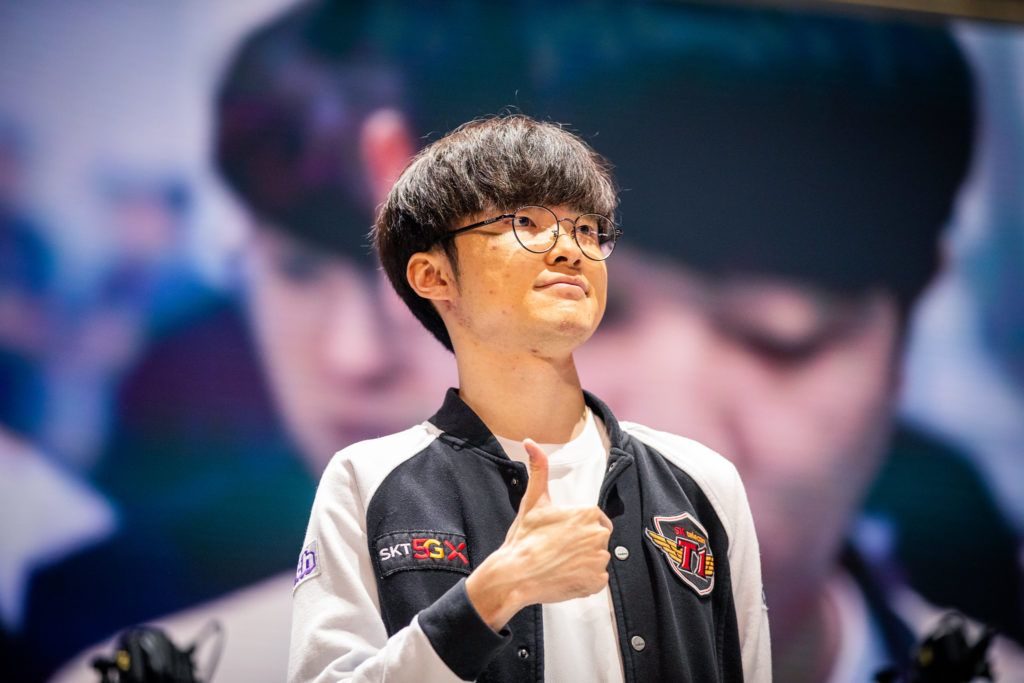 Faker dévoile comment il dépense sa fortune - Dexerto.fr