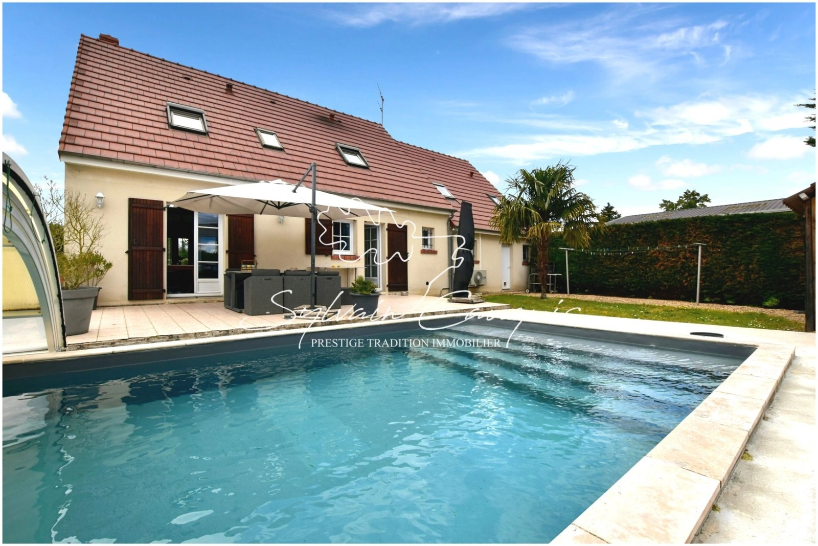 Maison à vendre OUZOUER SUR LOIRE 9 pièce(s) 150m2 245 000€