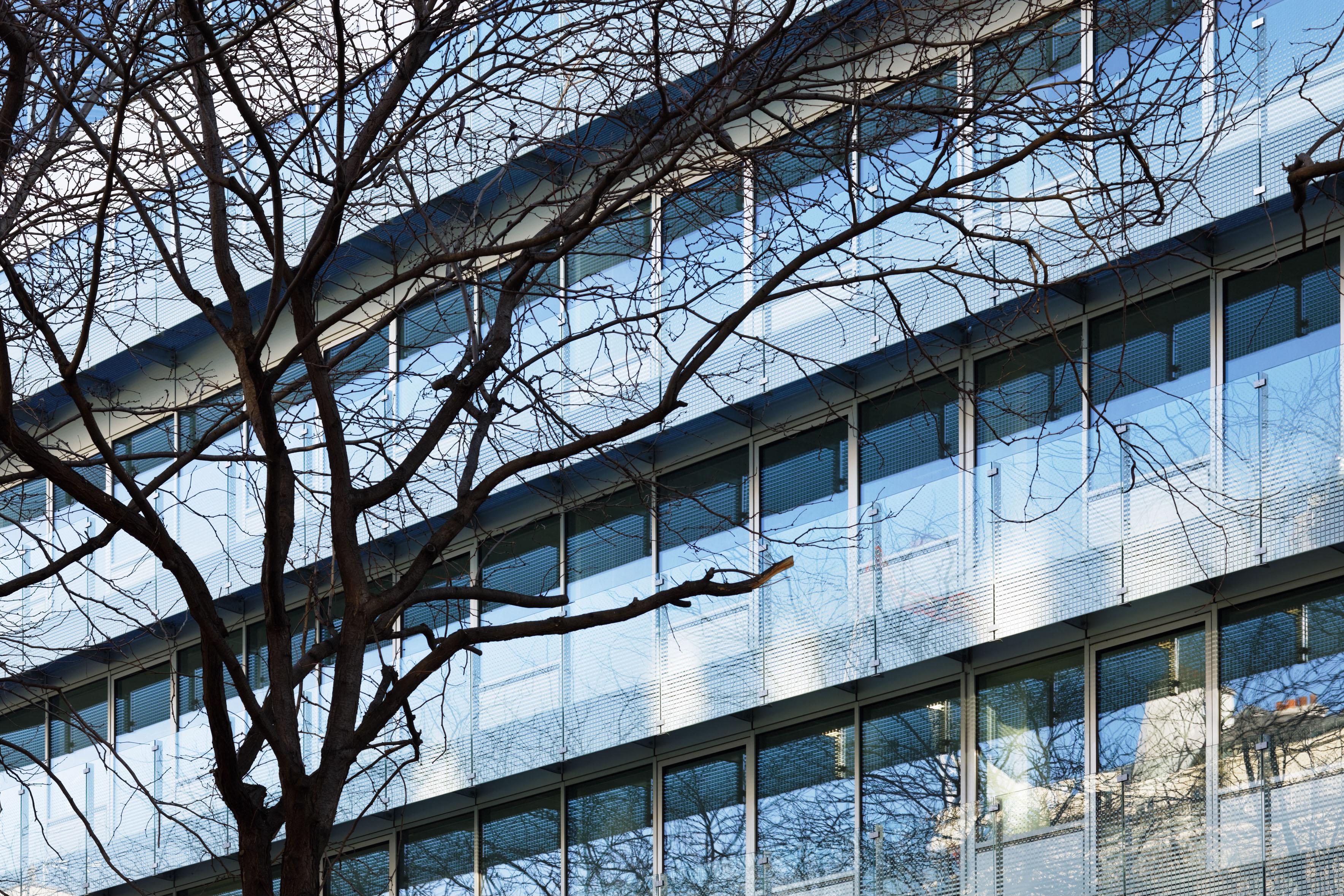 Reversibility of offices into housing in Paris - Scor building, Auber