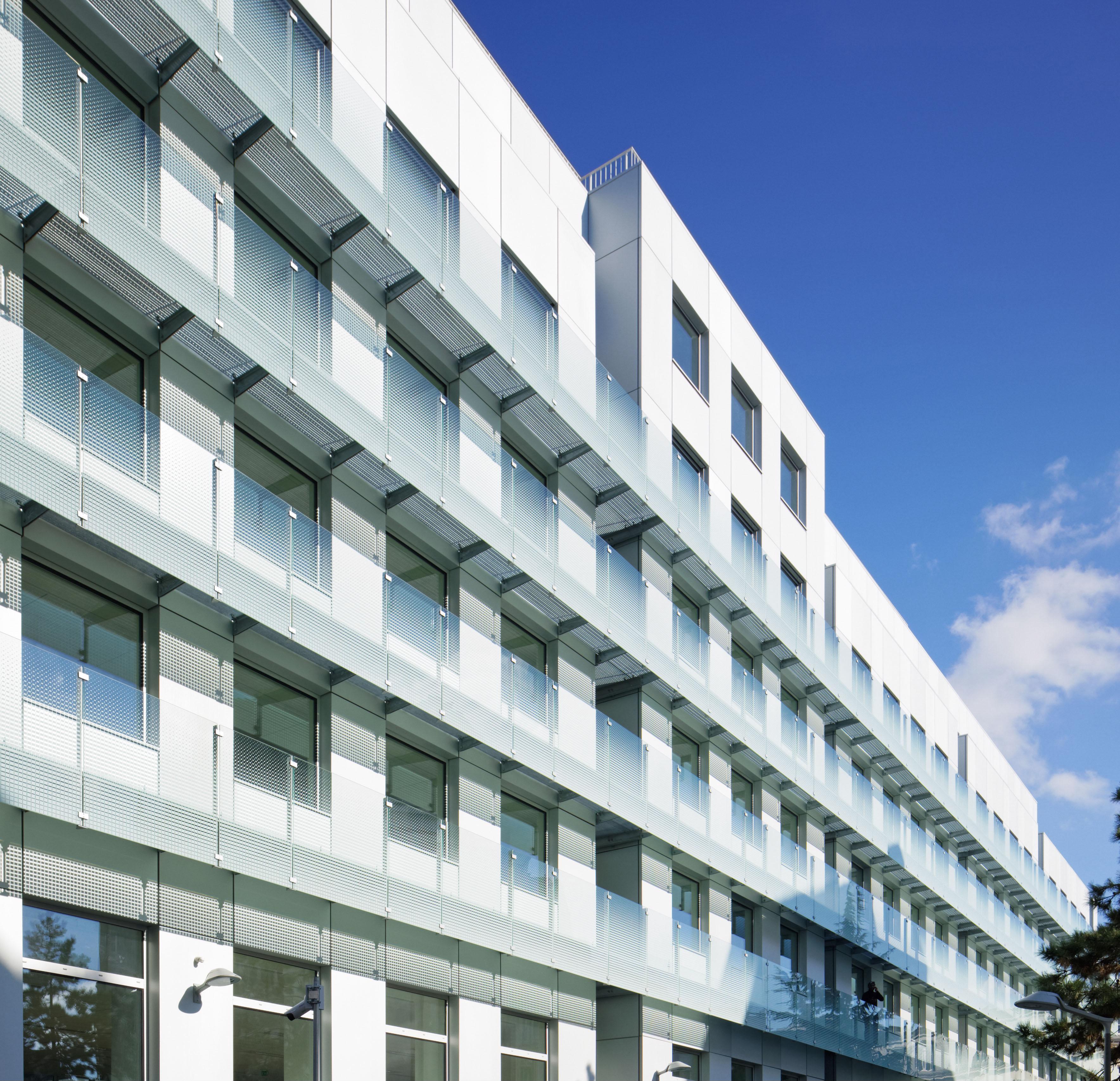 Reversibility of offices into housing in Paris - Scor building, Auber