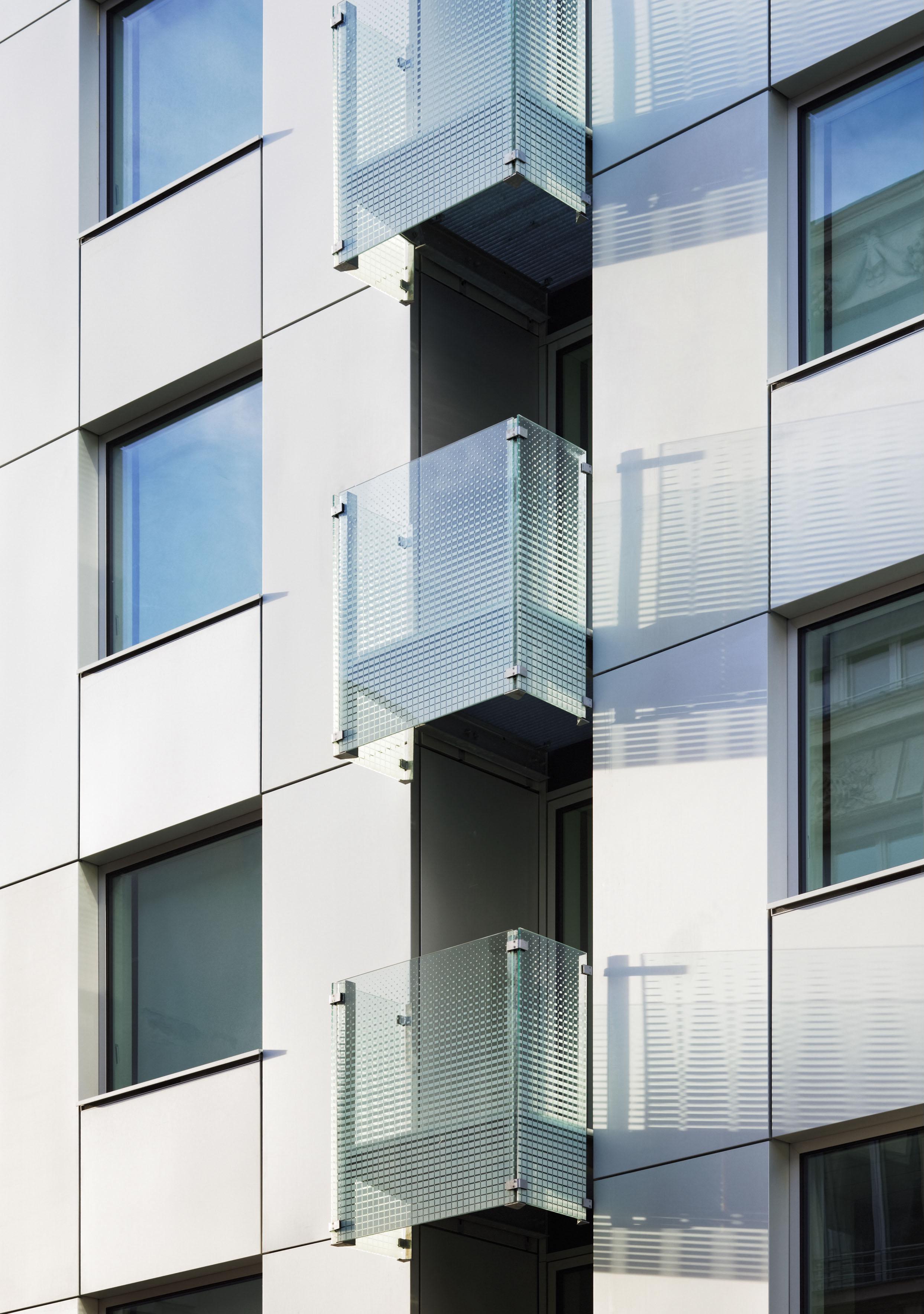 Reversibility of offices into housing in Paris - Scor building, Auber