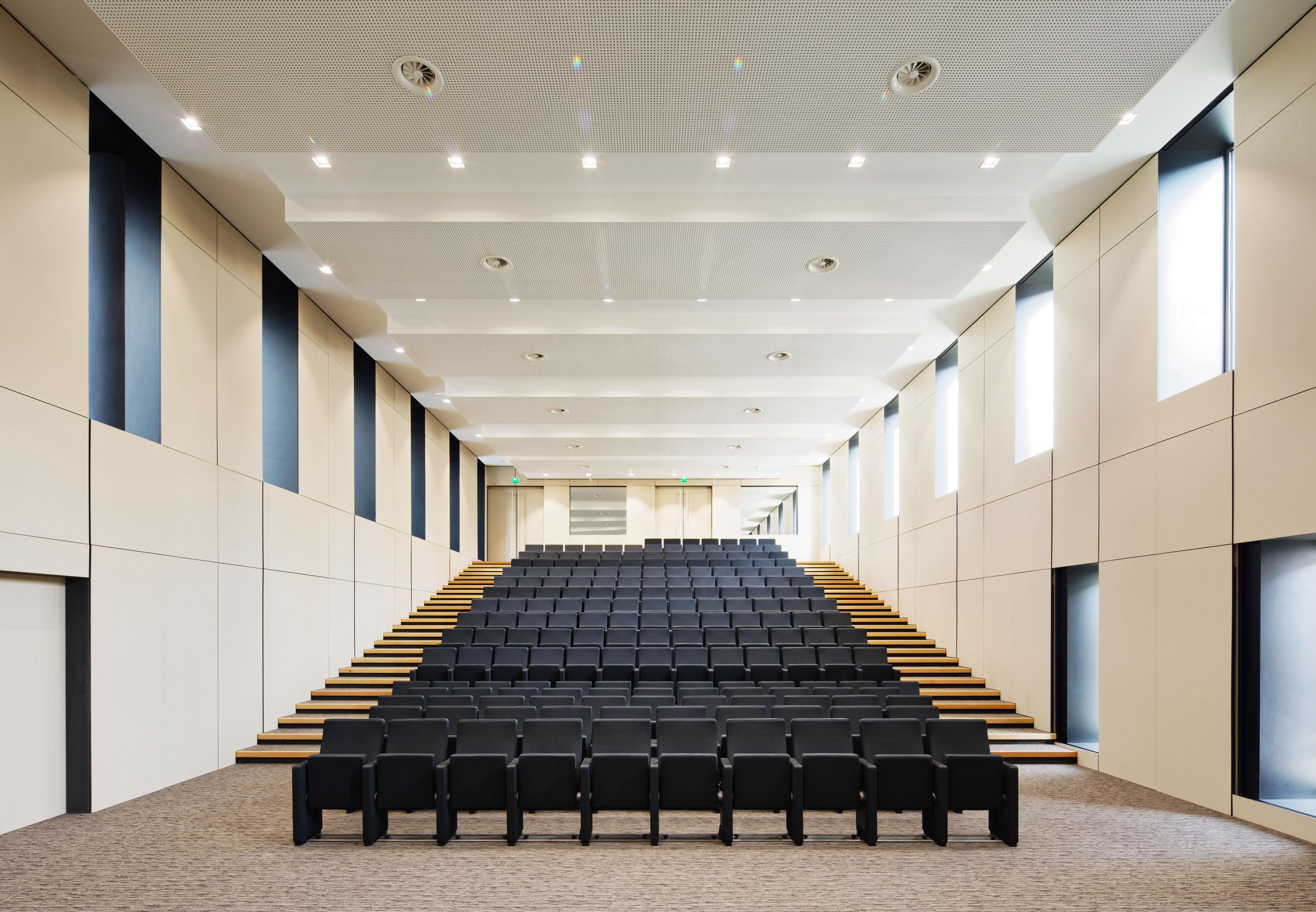 Reversibility of offices into housing in Paris - Scor building, Auber