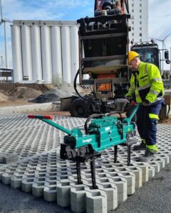 Graafmachine Huren & Transport | L.A.W. Tol B.V.