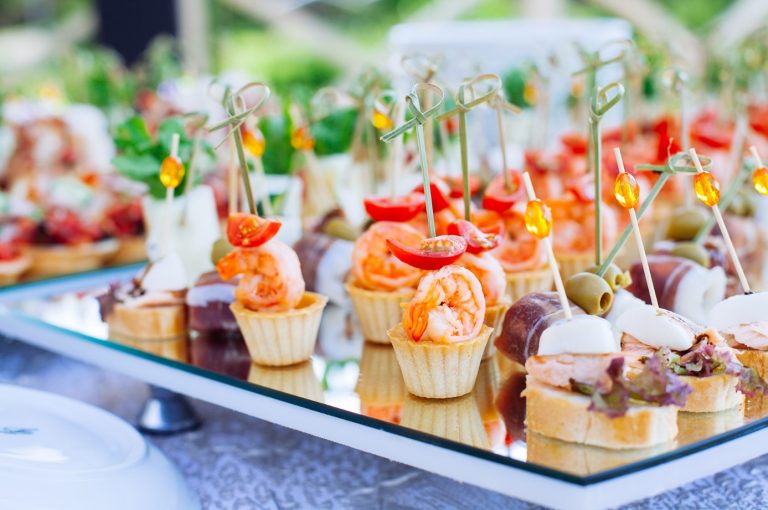 Meilleur traiteur lyon : Top 10 des meilleurs buffets pour un cocktail ...