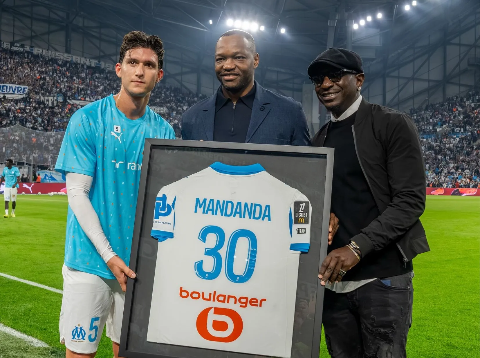 Mandanda joins Ligue 1's retired numbers