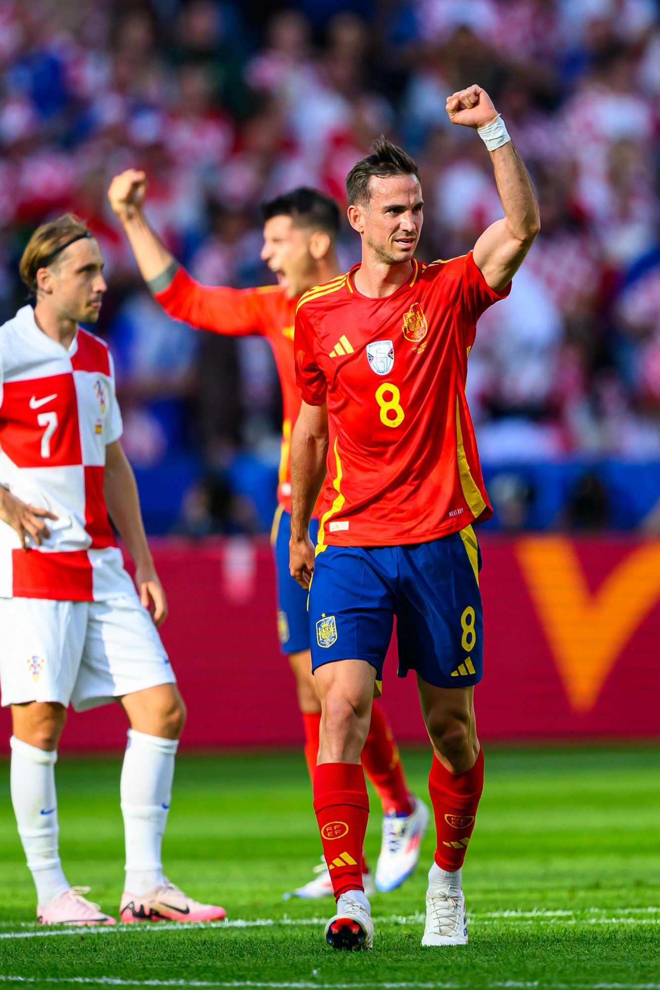 Euro Recap: Embolo Scores vs. Hungary; Ruiz Shines for Spain