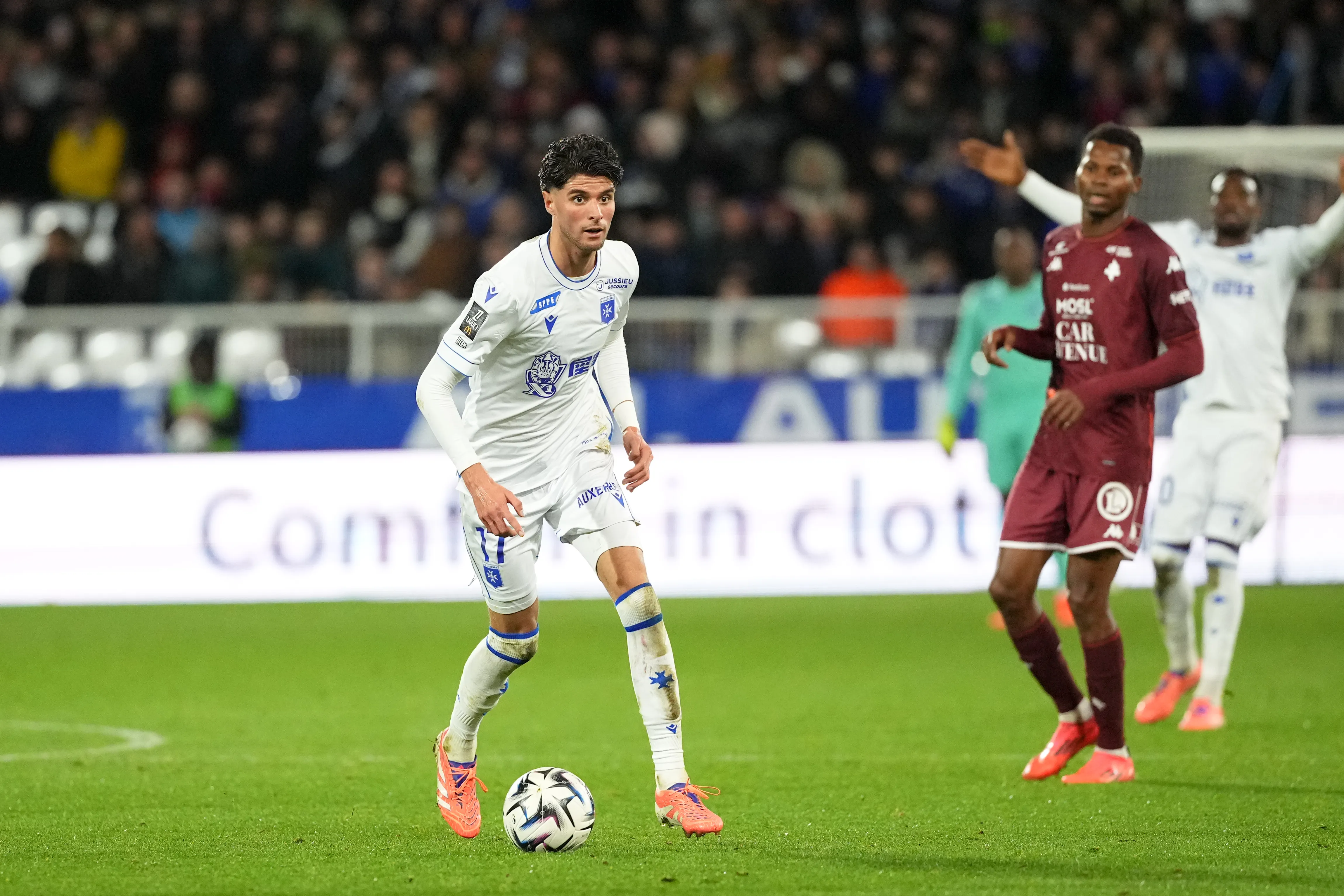 One to Watch: Oussama El-Azzouzi