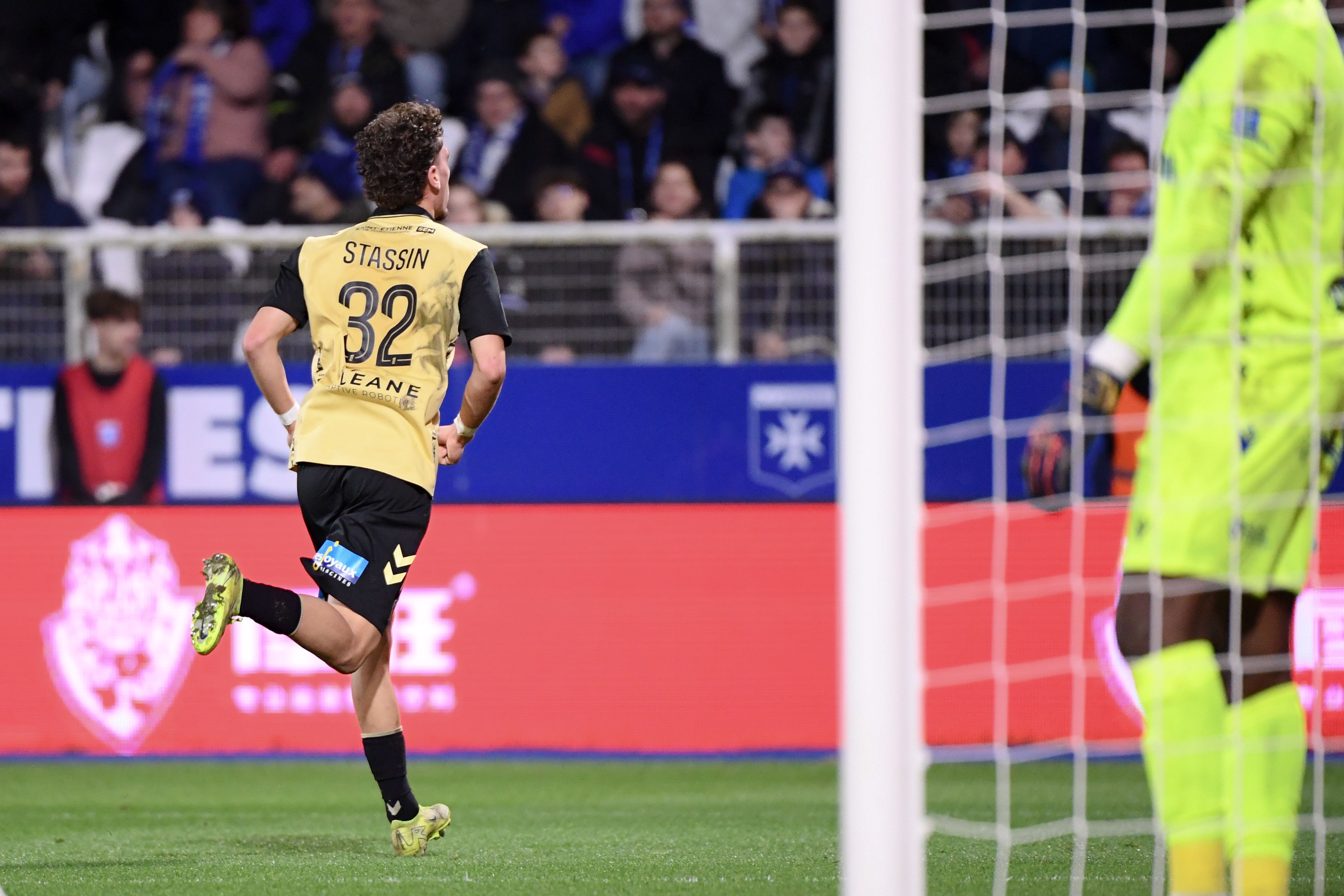 Recap: Traorè, Stassin Continue Impressive Form in AJA-ASSE Draw