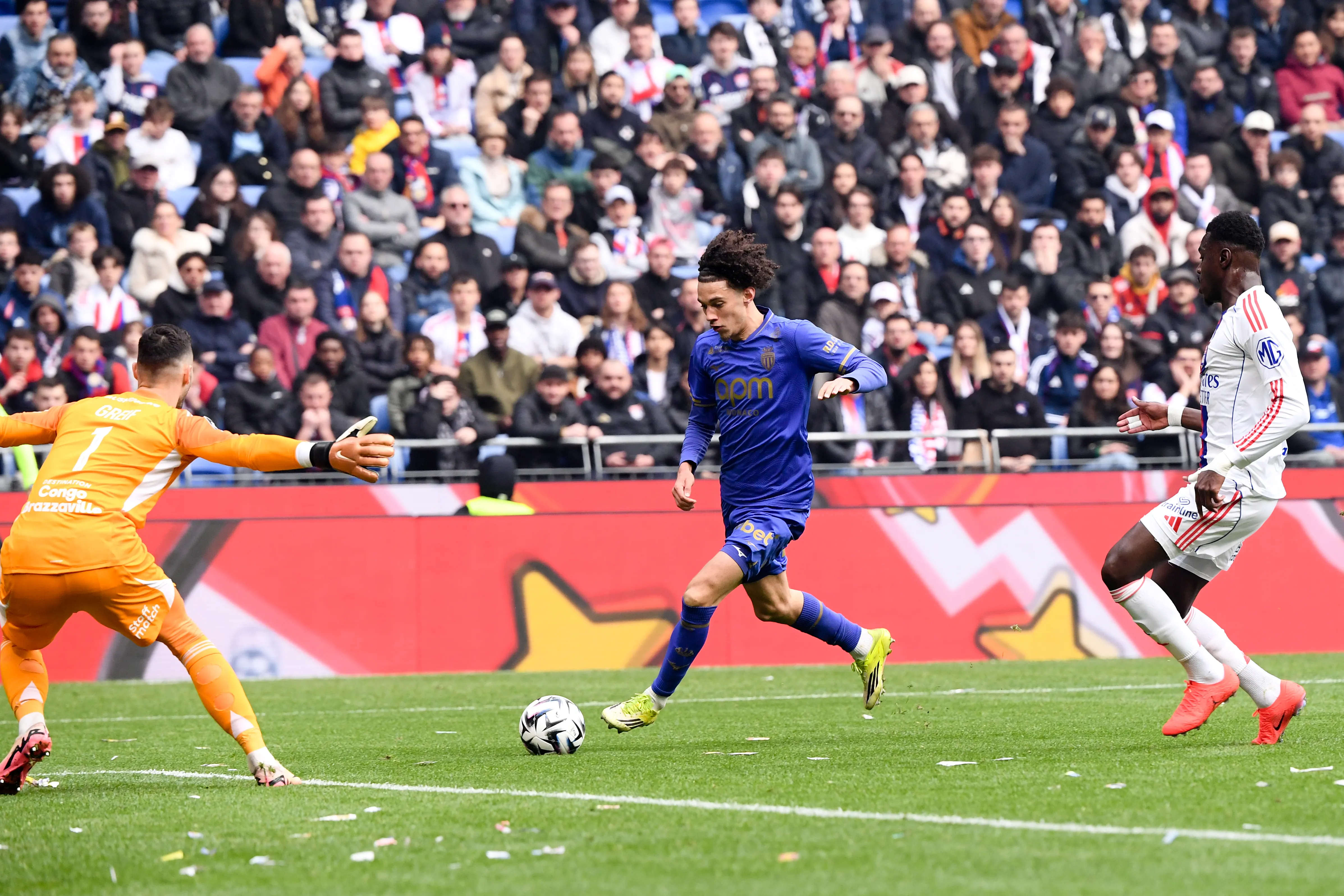 Monaco seal comeback win over Lyon to tighten European race