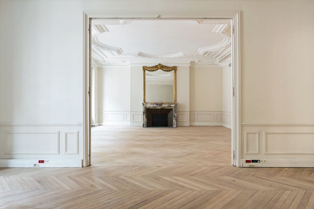 Style haussmannien : 9 caractéristiques des appartements parisiens de ...