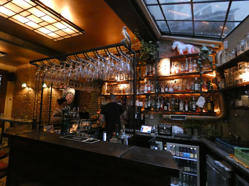 Le Pacific, Bars & Cafés Bruxelles - Brusselslife.be