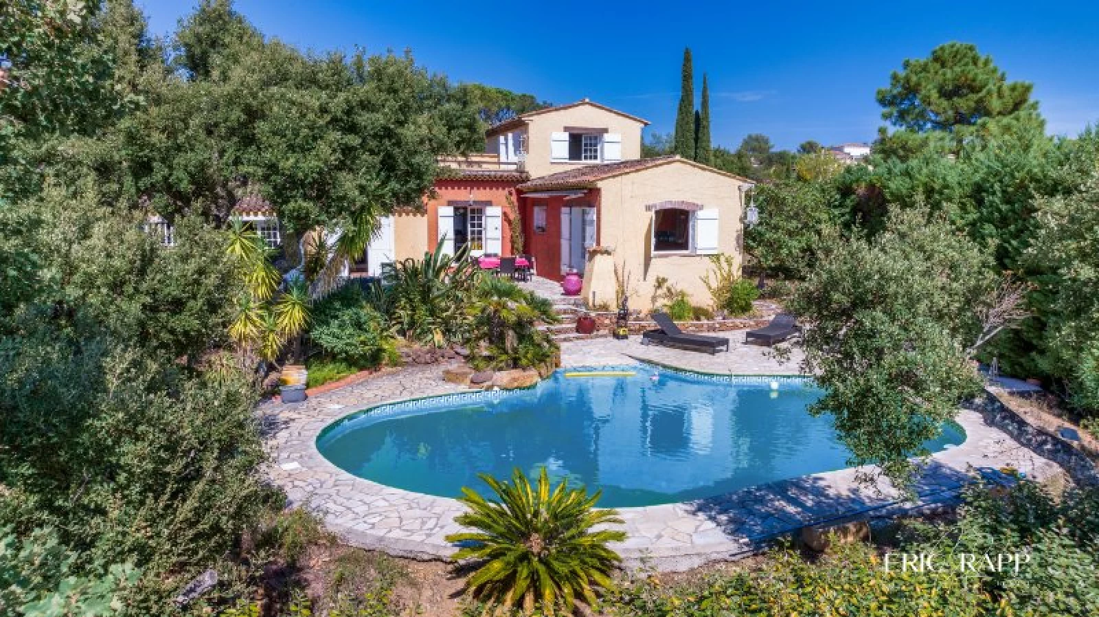 Maison à vendre SAINT-RAPHAEL 7 pièce(s) 164m2 950 000