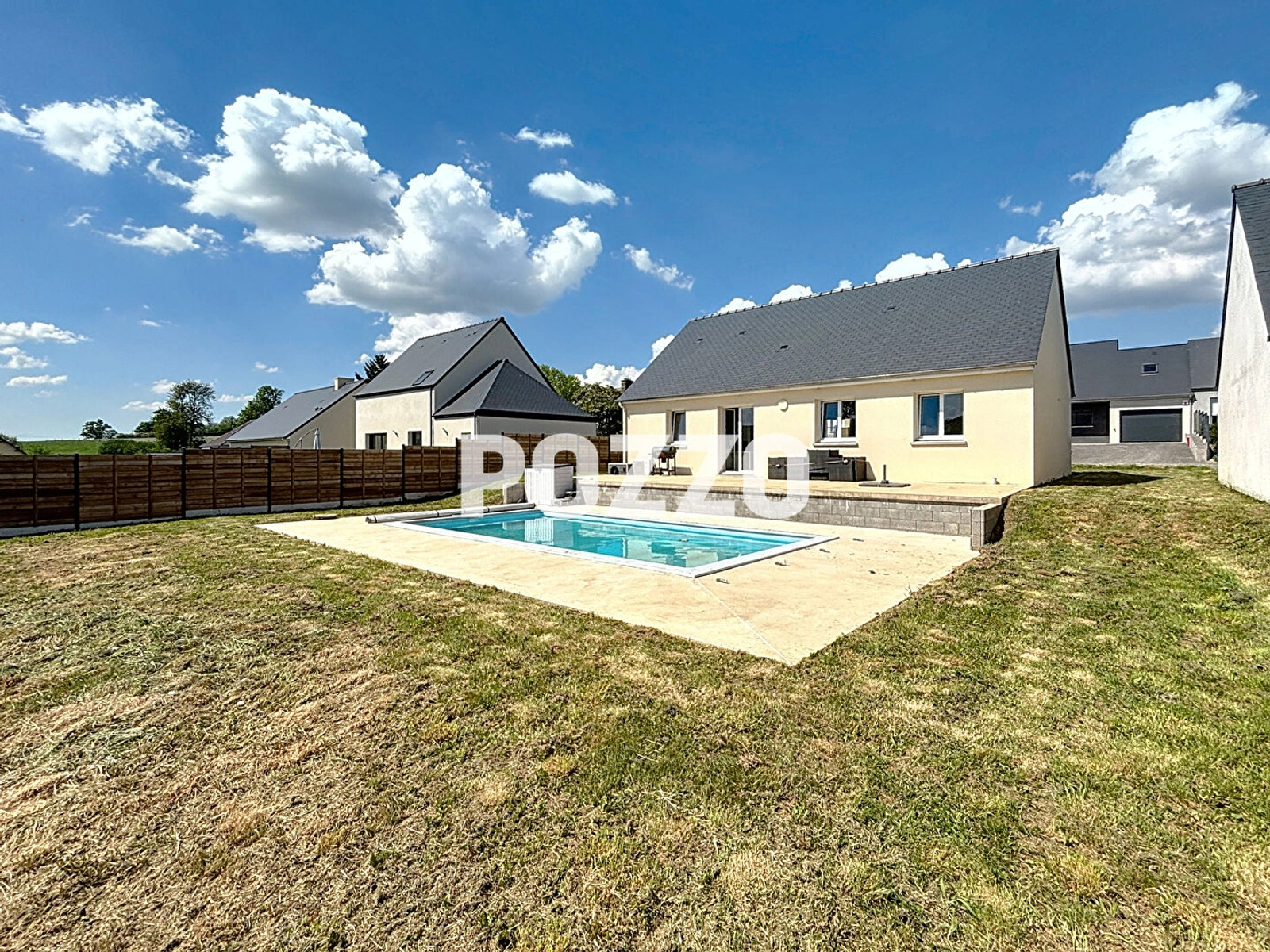 Maison à vendre BRECEY 3 pièce(s) 84m2 219 000