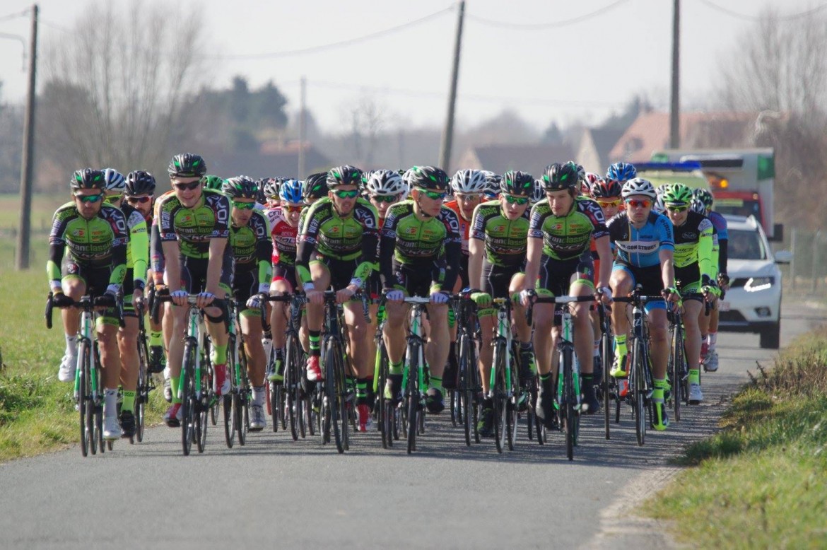 Ago Interim stapt in het wielrennen - PUB