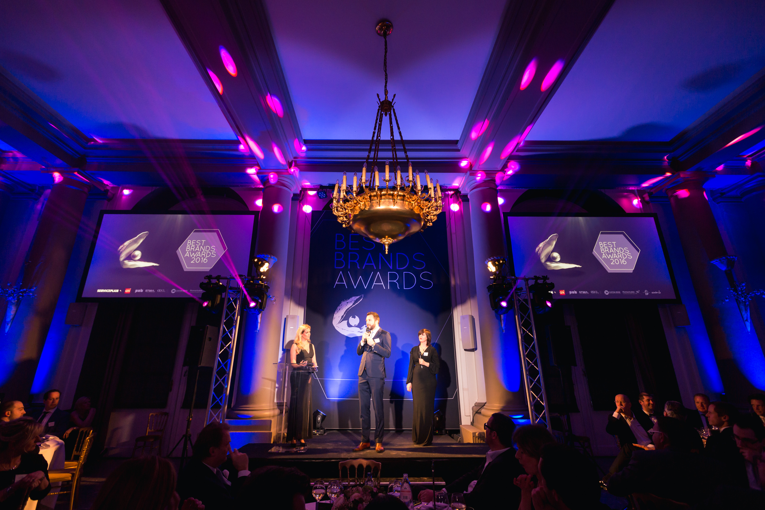 Et voici les finalistes des Best Brands Awards 2017 - PUB