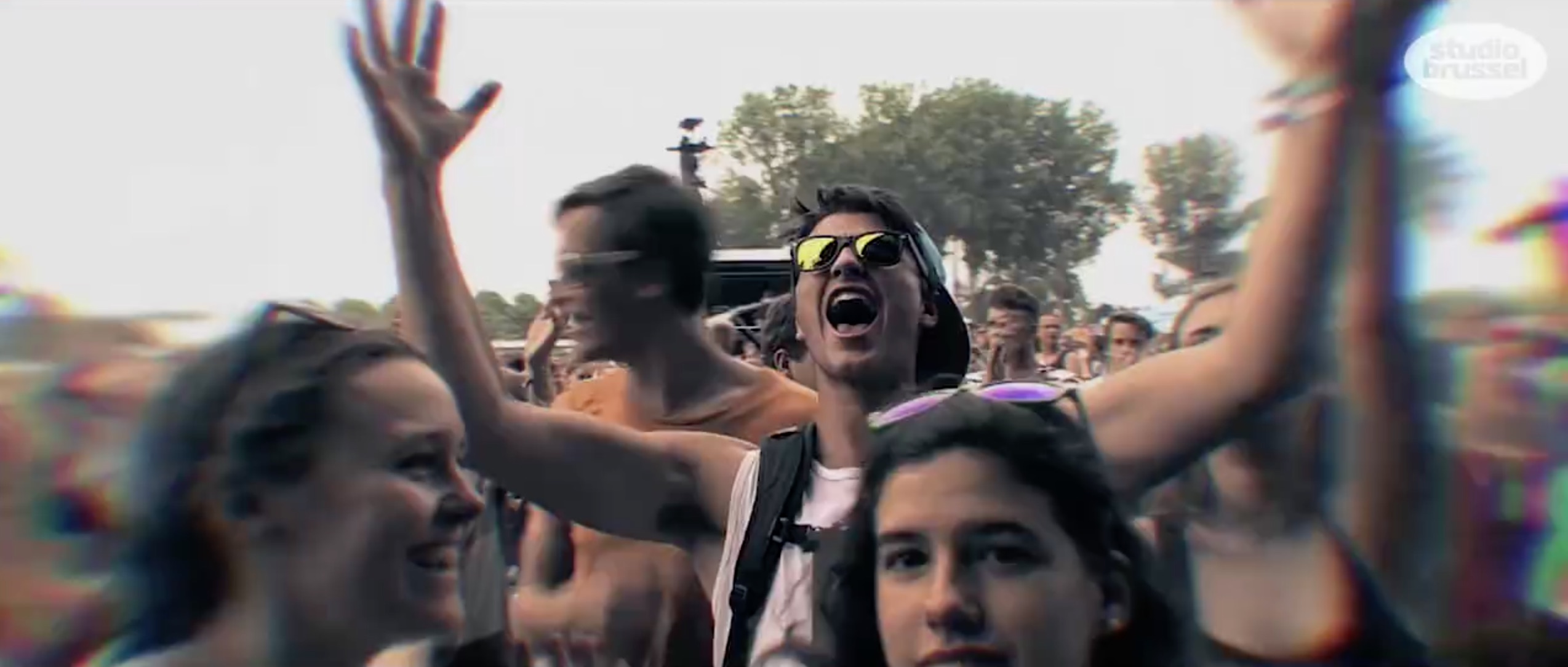 ‘De Festivolhouder’: een experiment van DDB en Studio Brussel - PUB