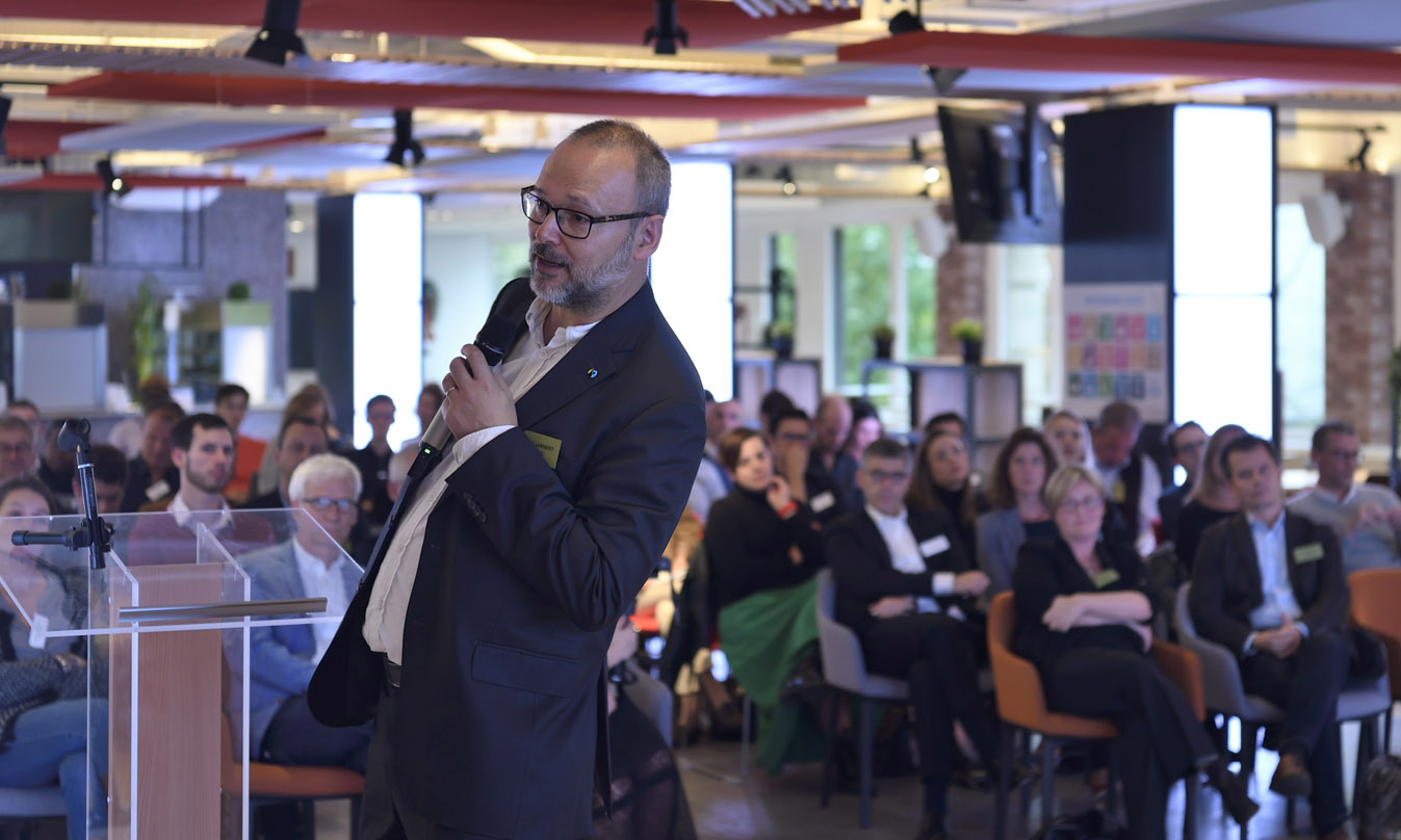 Green Transition for (marketing) dummies met Nicolas Lambert - PUB