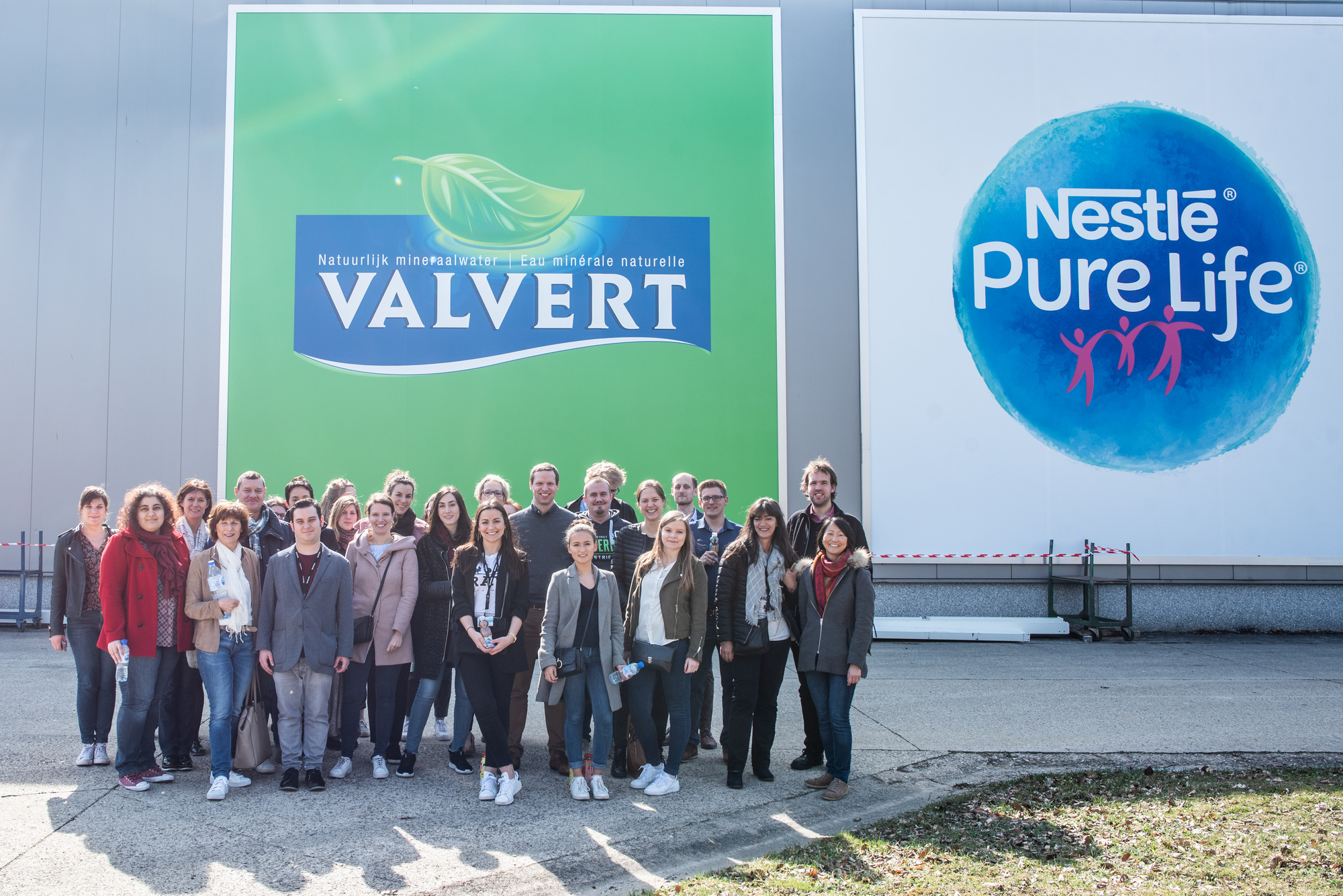 Valvert lance une bouteille 100% recyclée et recyclable - PUB