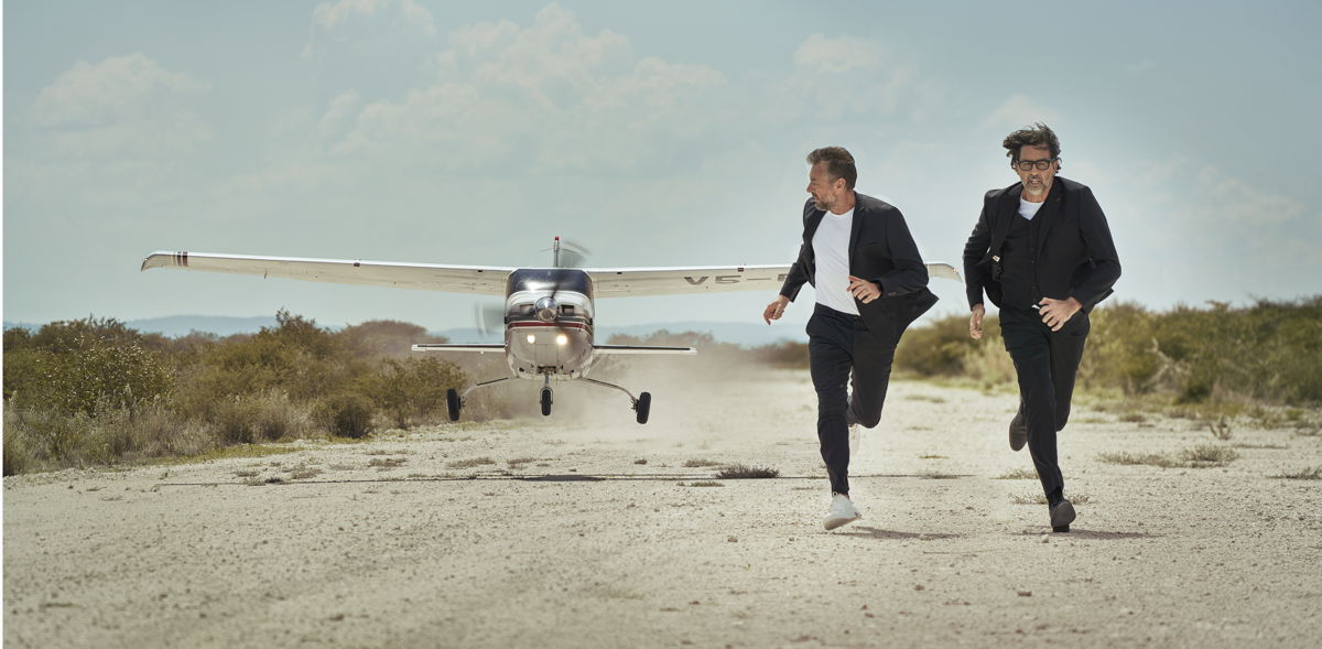 ZEB stunt met Tom Waes en Luc Van Mol - PUB