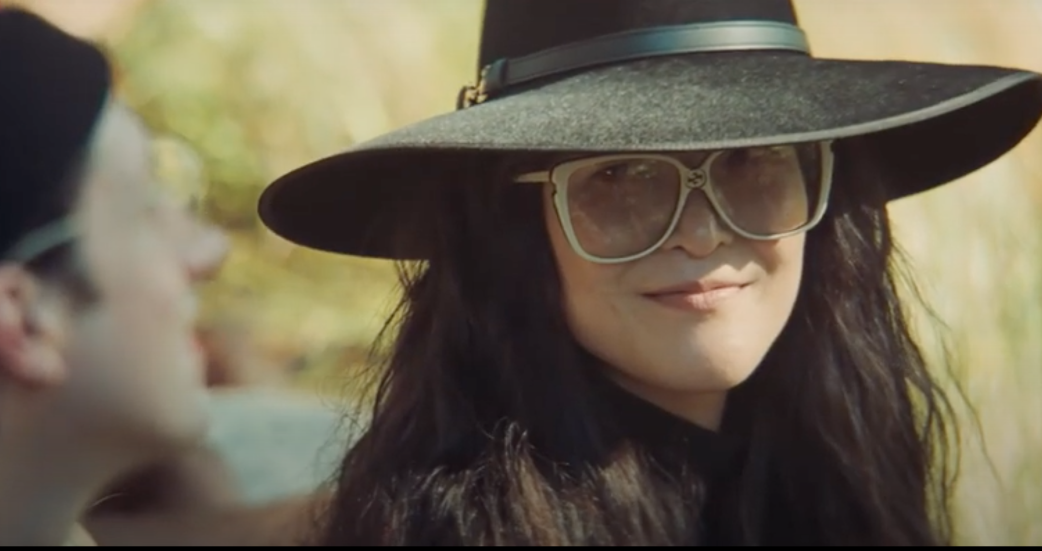 Gucci Epilogue zegt 'mani meme' - PUB