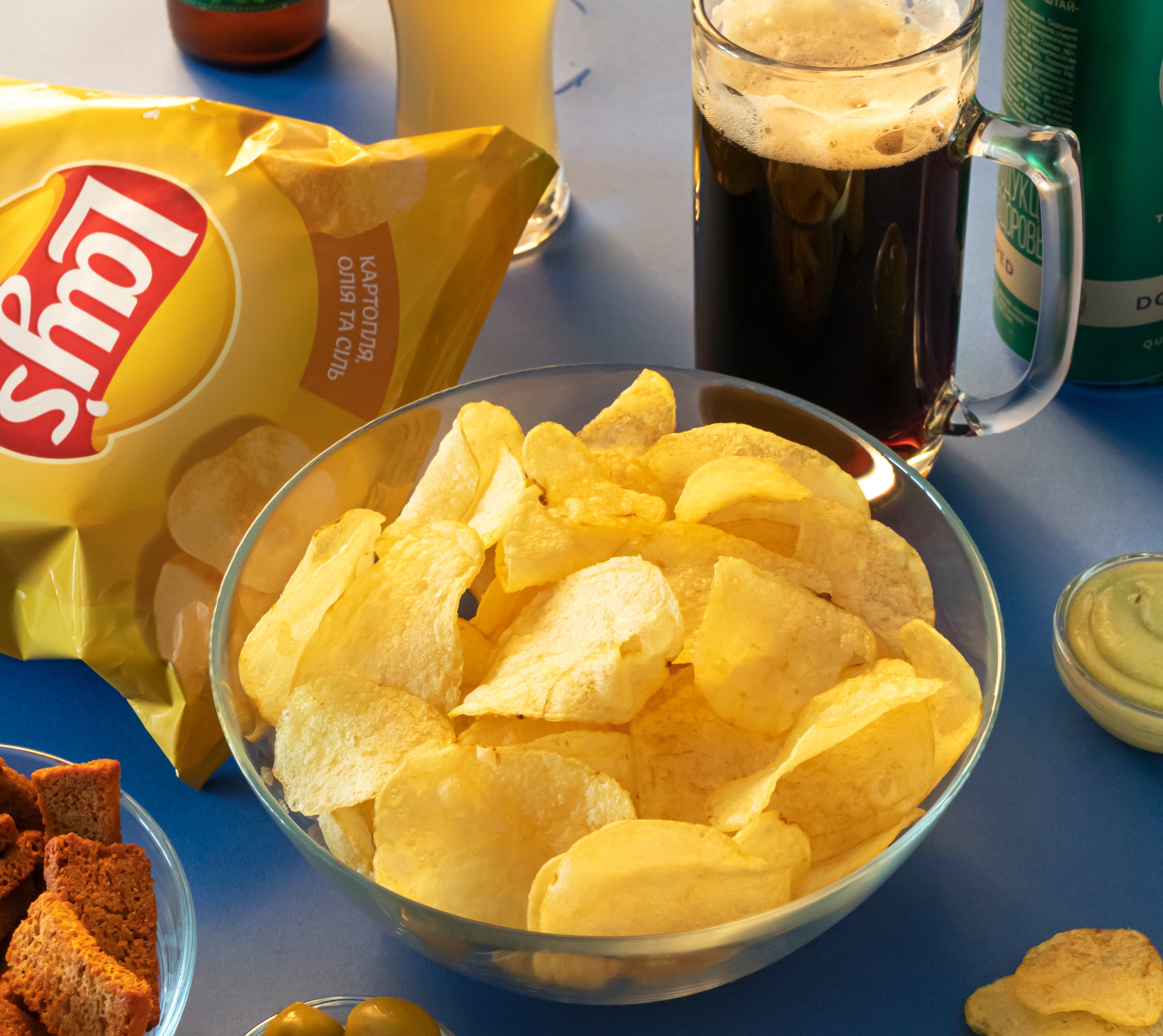 Voir un film en mangeant des chips, c'est possible avec Lay's... - PUB