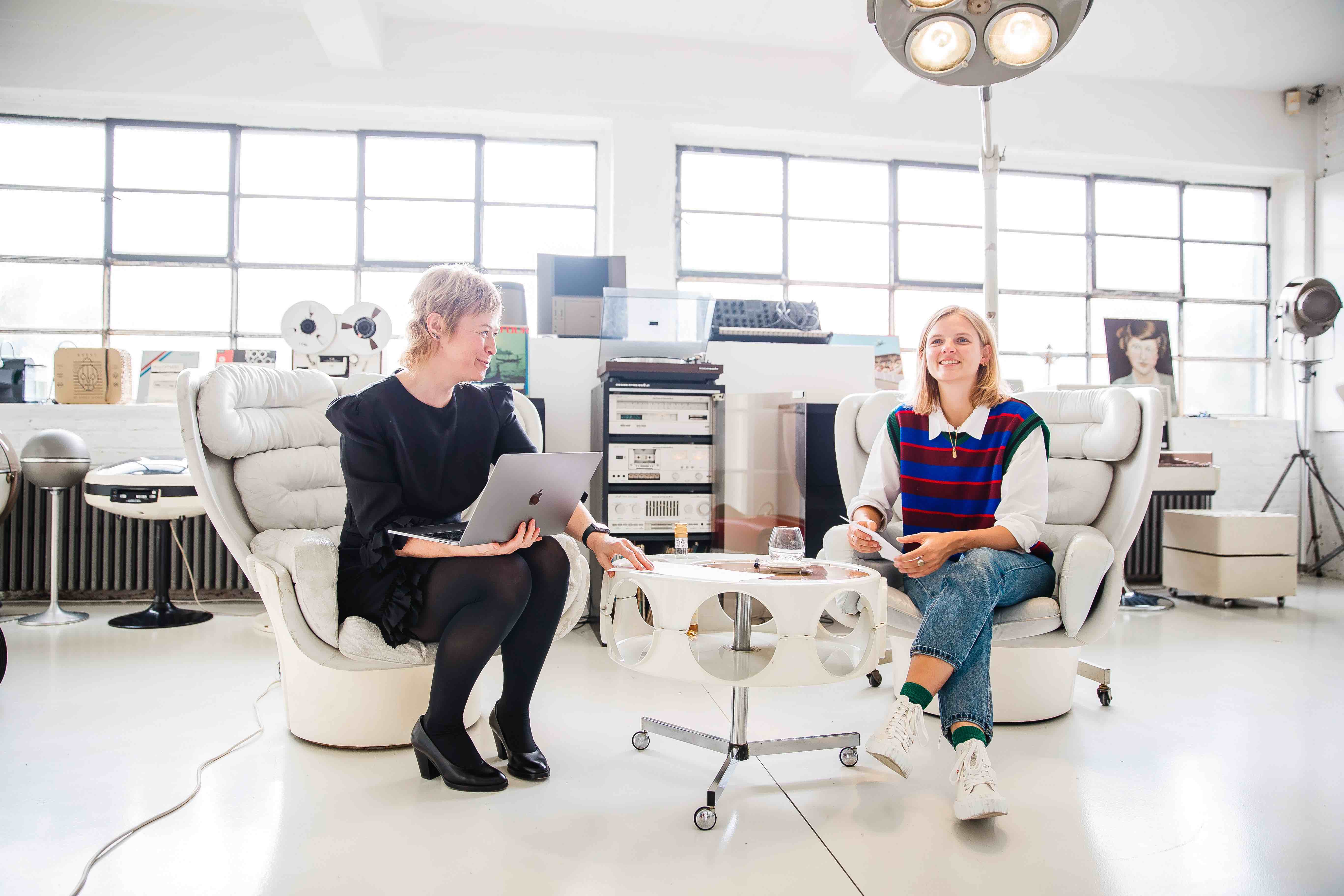 BOA moeit zich met Andermans Zaken - PUB