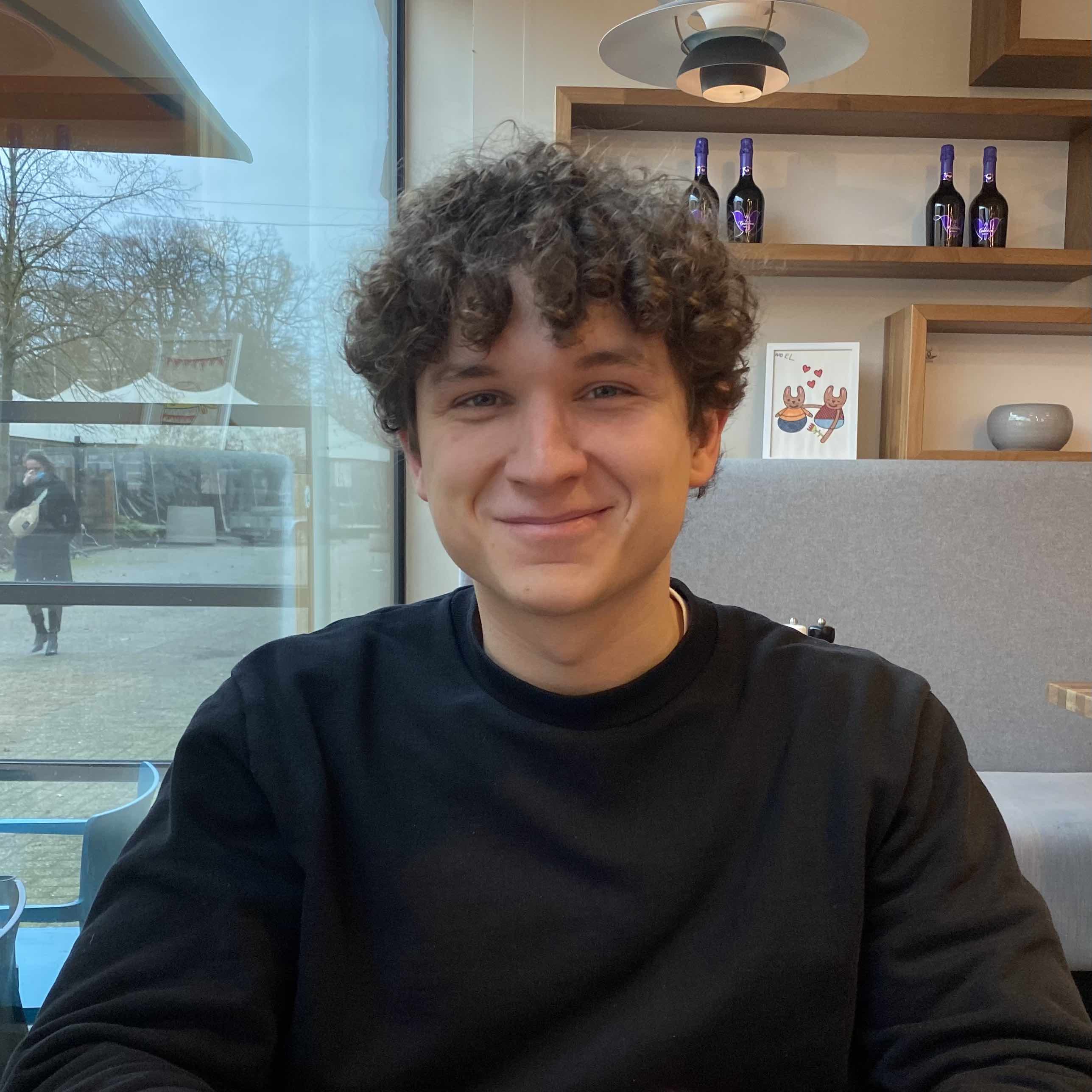 Lennert Peeters - PUB