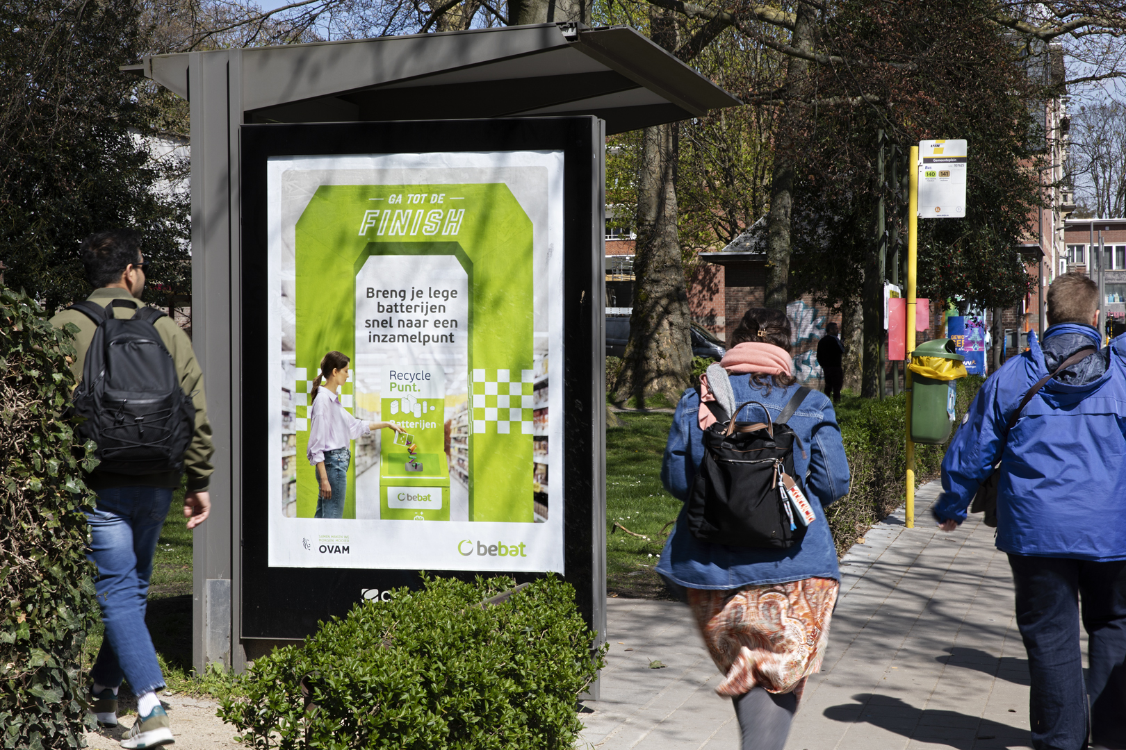 Bebat et Clear Channel sensibilisent à la collecte des piles usagées - PUB